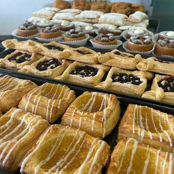 Puerto Rican bakery owners confront challenges and seek support