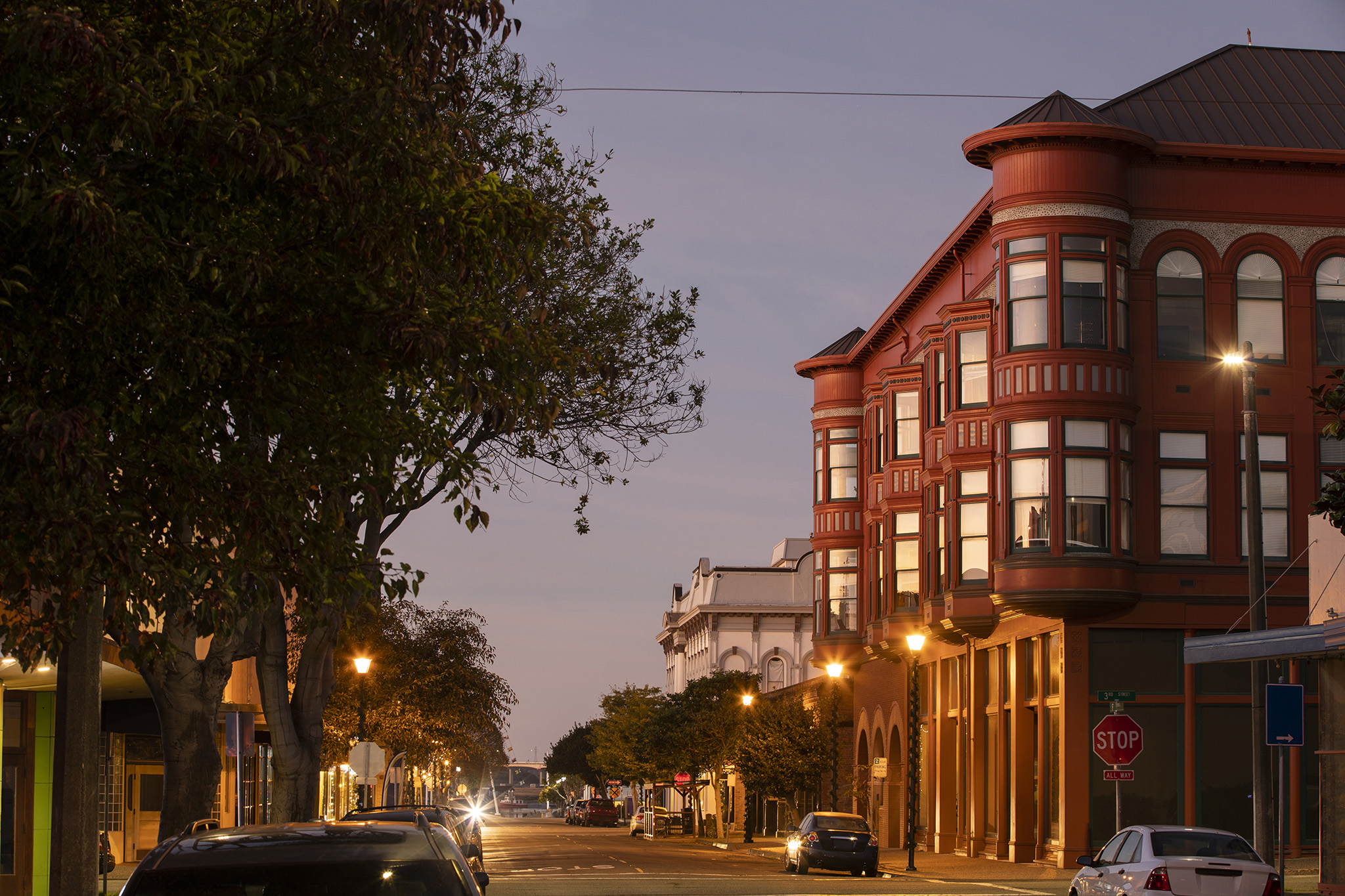 Leonardo DiCaprio seen filming major movie at NorCal grocery store