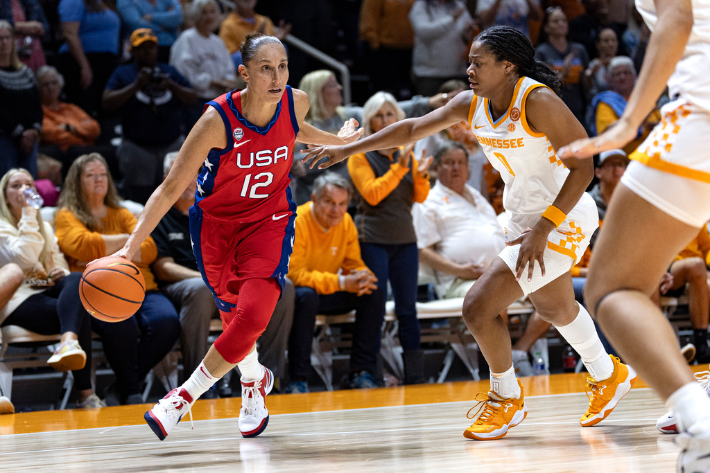 UConn women's basketball great Diana Taurasi chasing OIympic gold