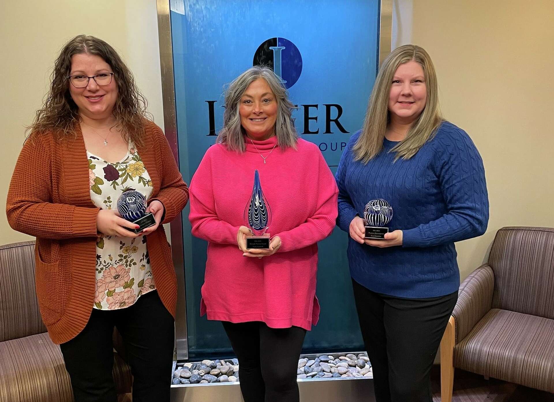 Ieuter Insurance Group awards employees