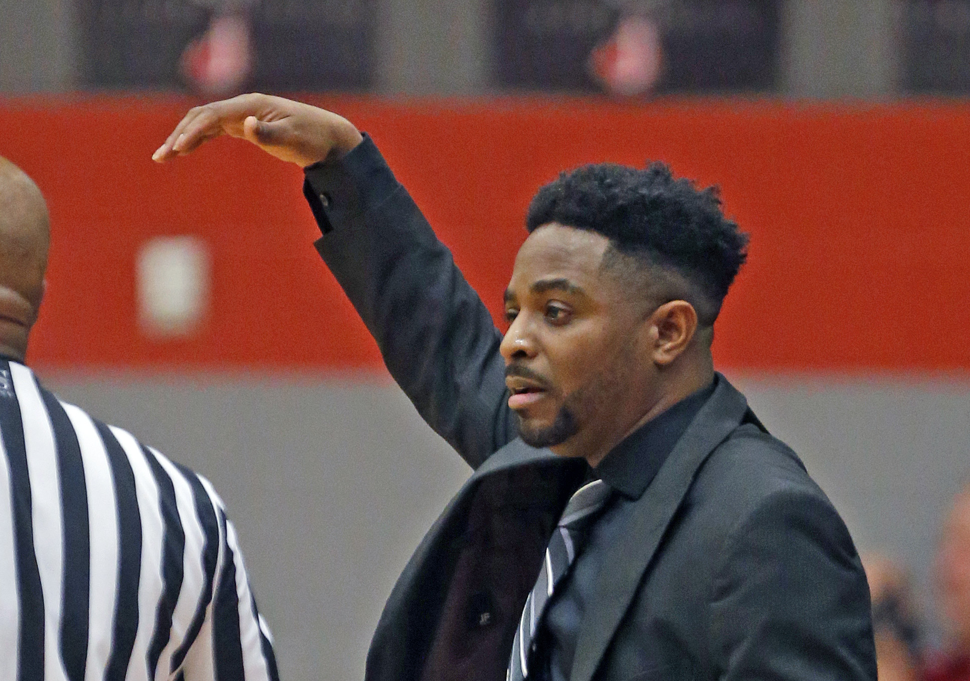 A Q&A with Steele girls basketball coach Jeffery Chatman