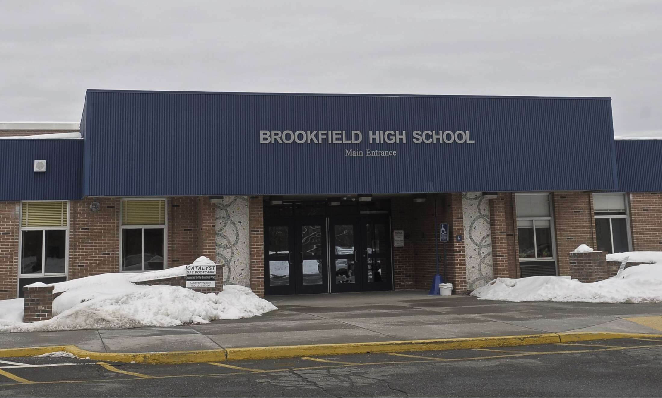 Vandalism of Brookfield tampon dispenser brings call for CT law change