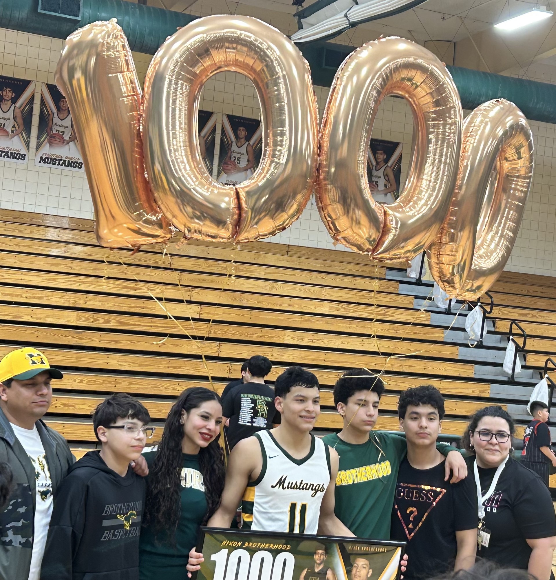 Laredo Nixon's Jose Escobar surpasses 1,000 career points