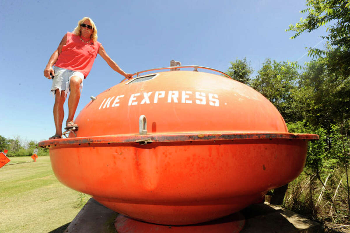 Ike debris becomes art, political statement