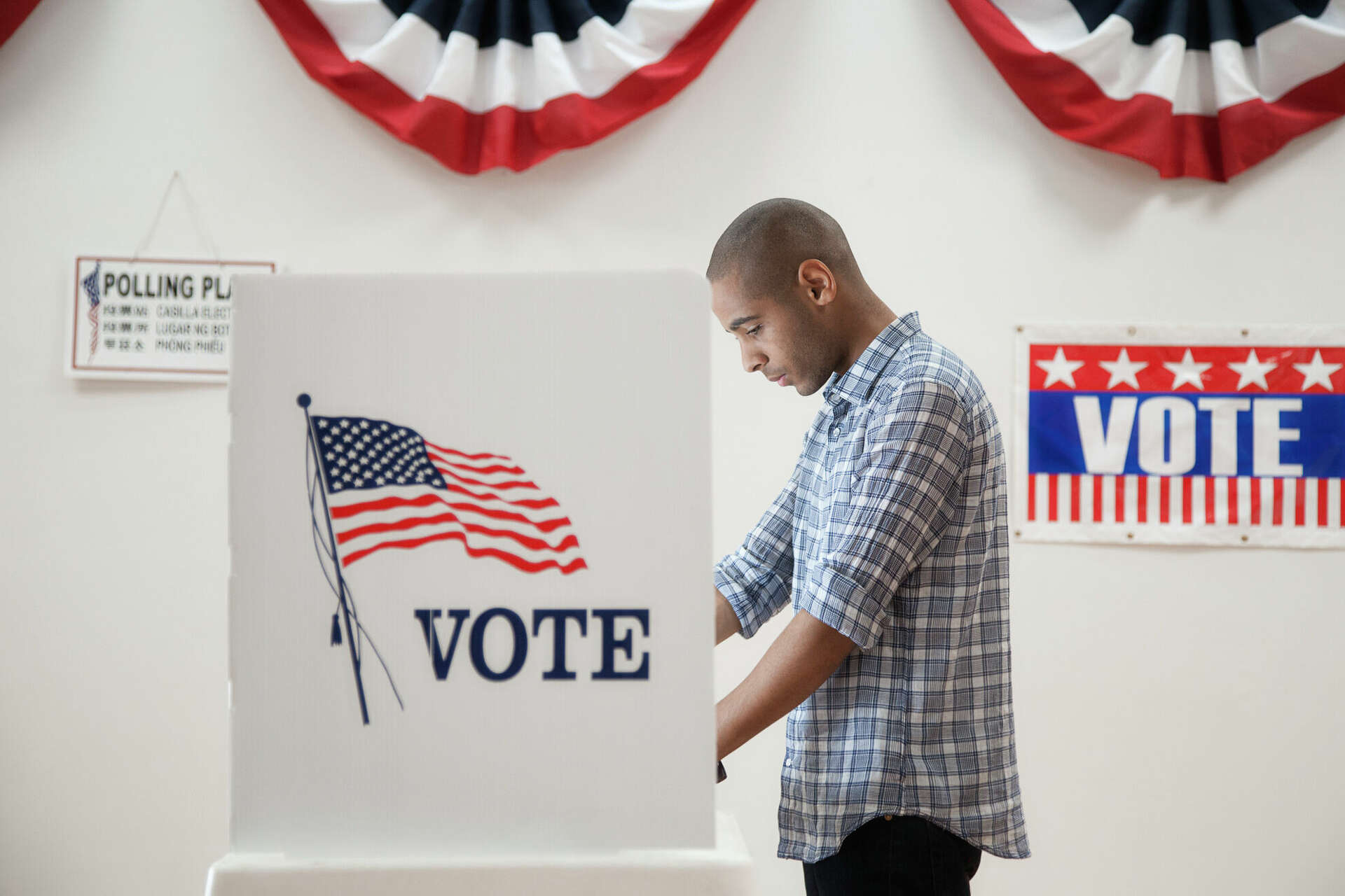 Uber Lyft Offer Discounted Rides To The Polls On Election Day