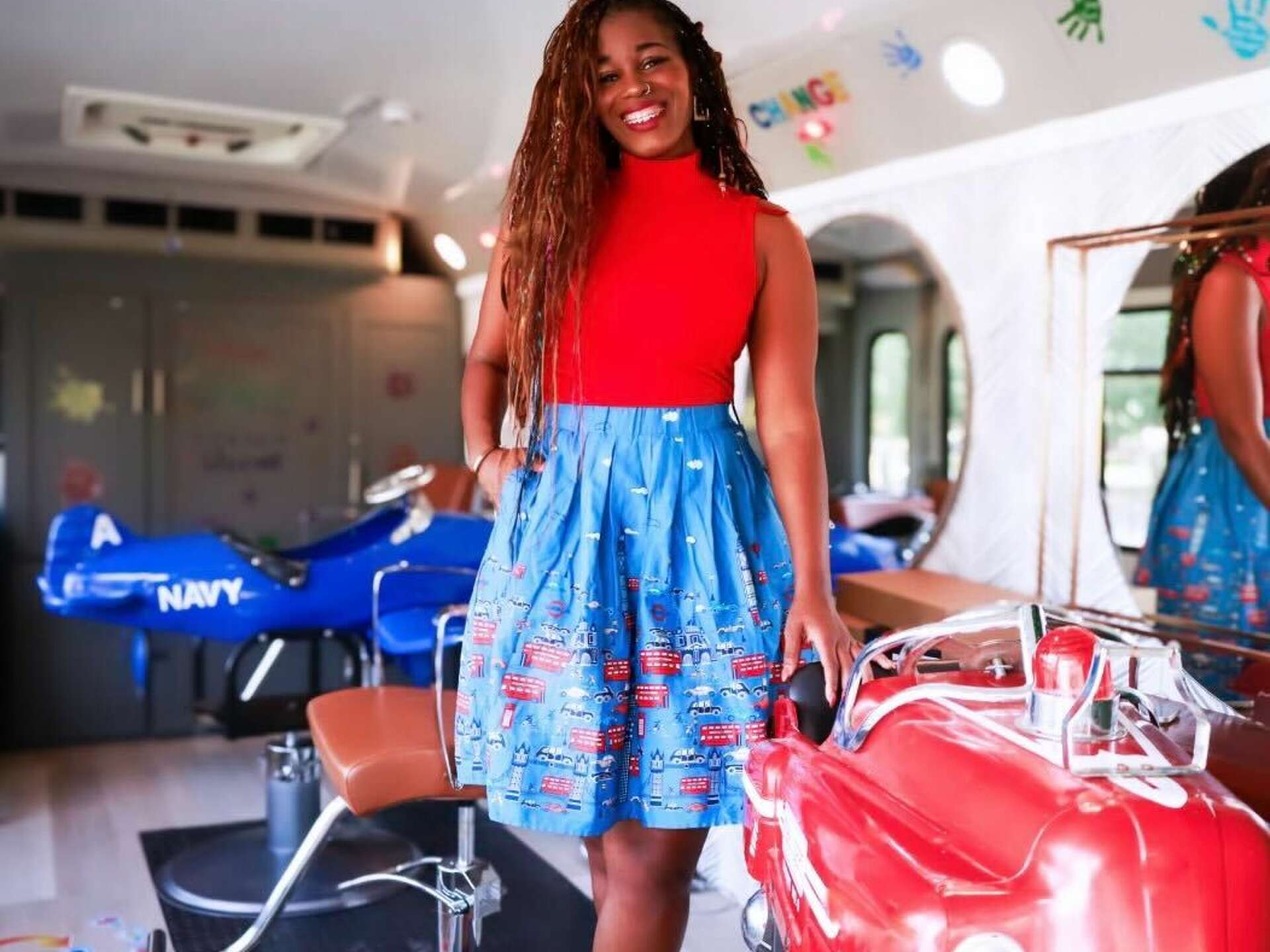 Houston mobile hair salon expands with new bus coming soon