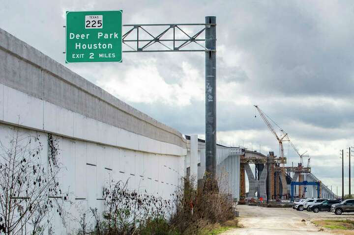 Ship Channel Bridge on tollway nears milestone for work