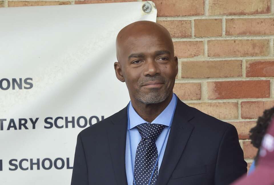 More than 400 Danbury Public Schools employees now earn over $100k