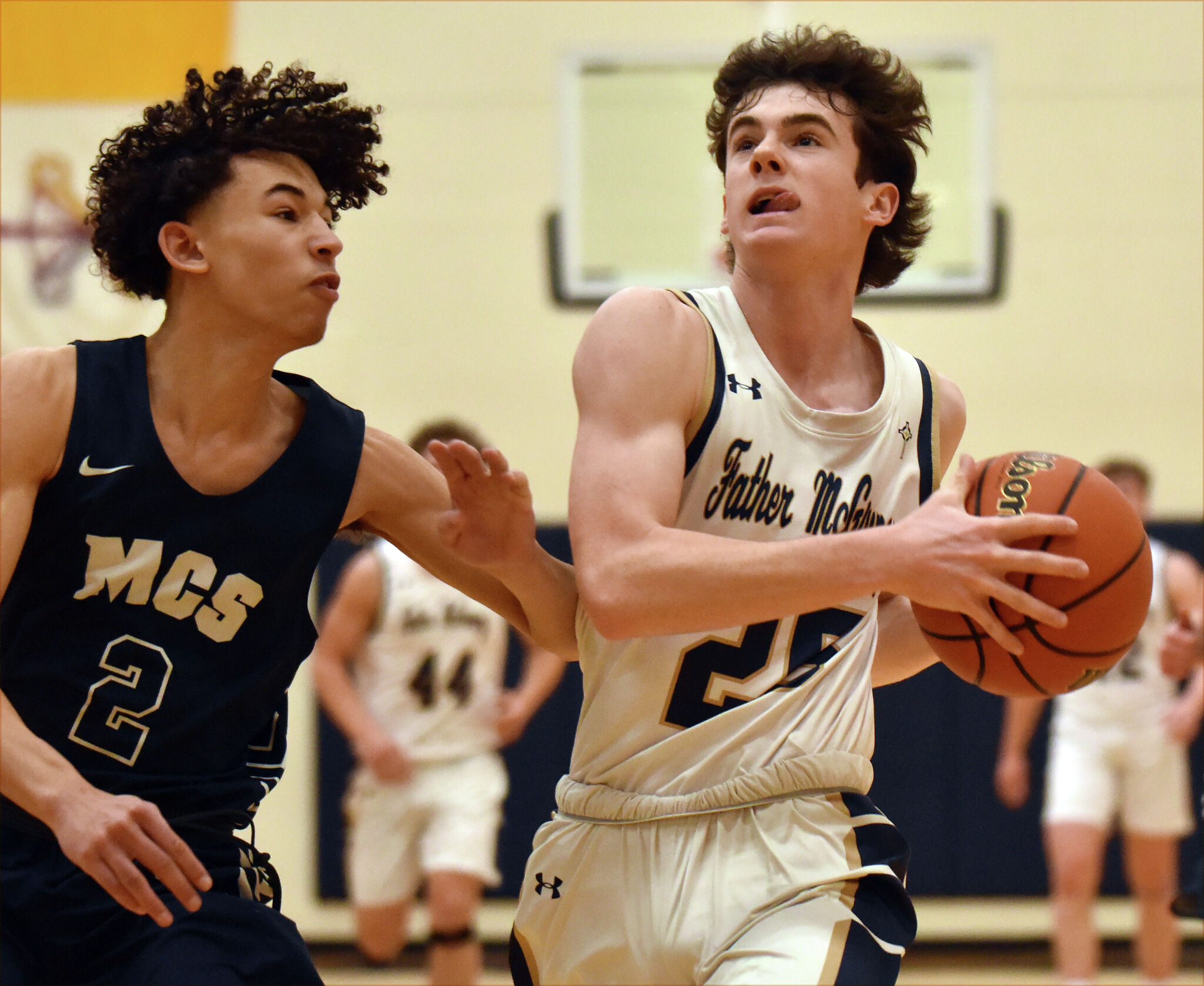 Carroll's career night lifts Griffins to conference win