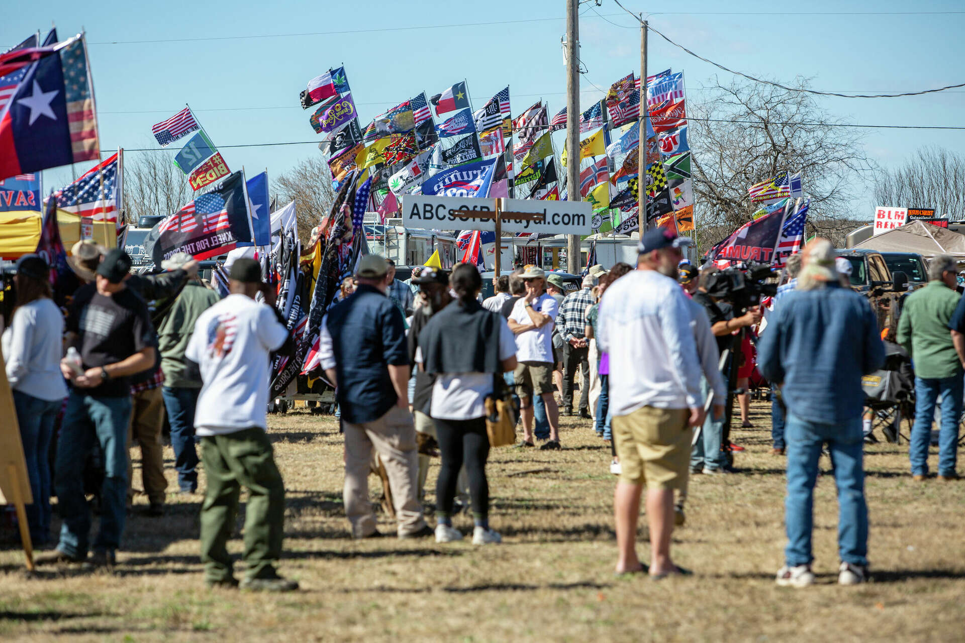 Activists convoy rolls into Texas, demands feds secure border