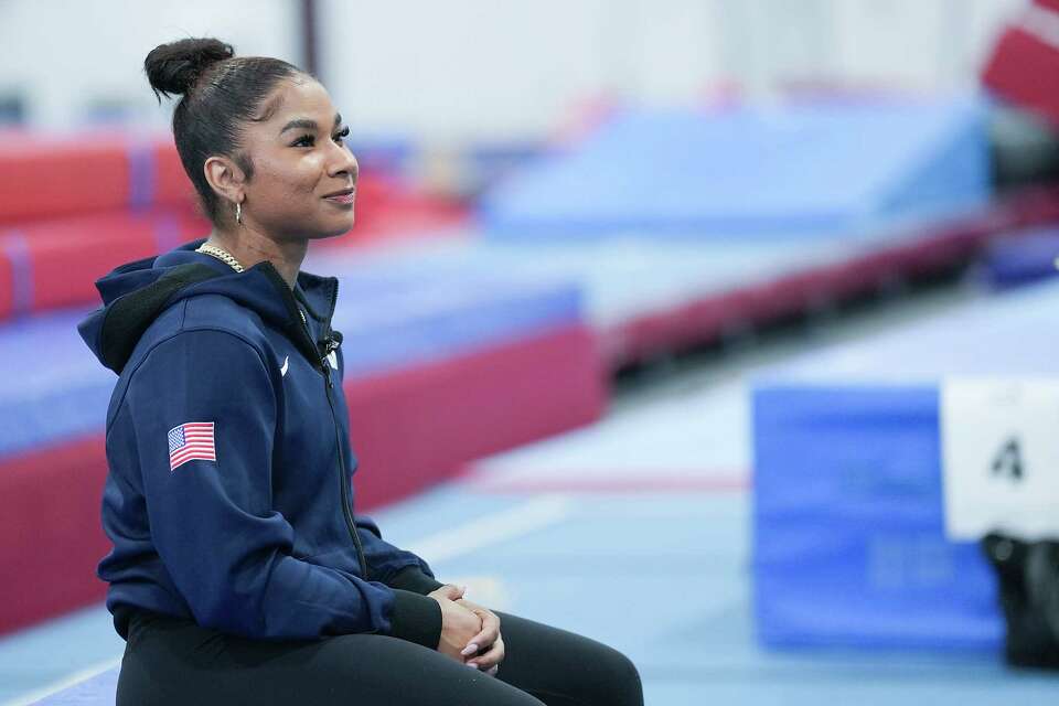 Simone Biles returns to action at Core Hydration Classic