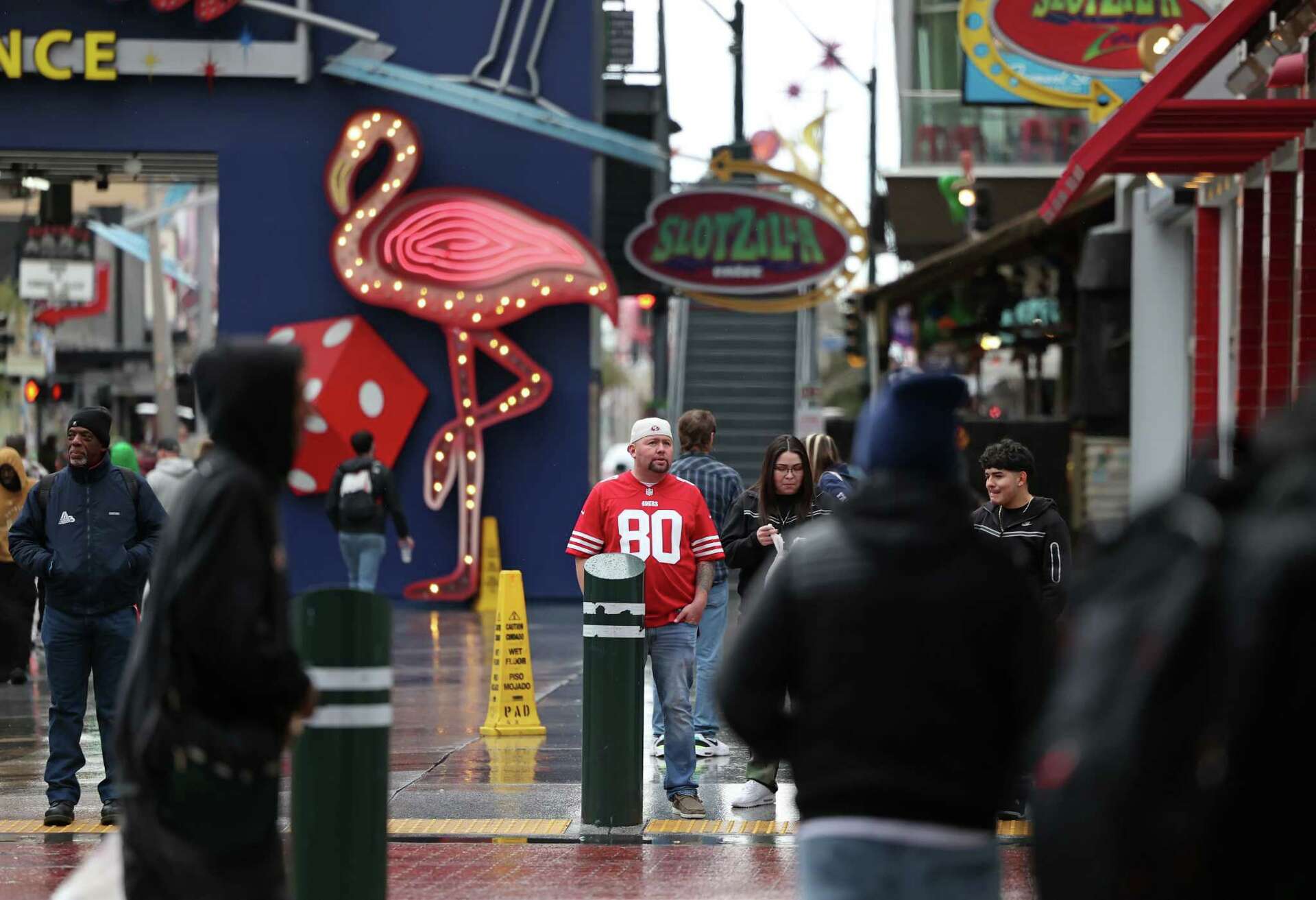 Explaining 49ers’ soggy Super Bowl practice field and why it’s news