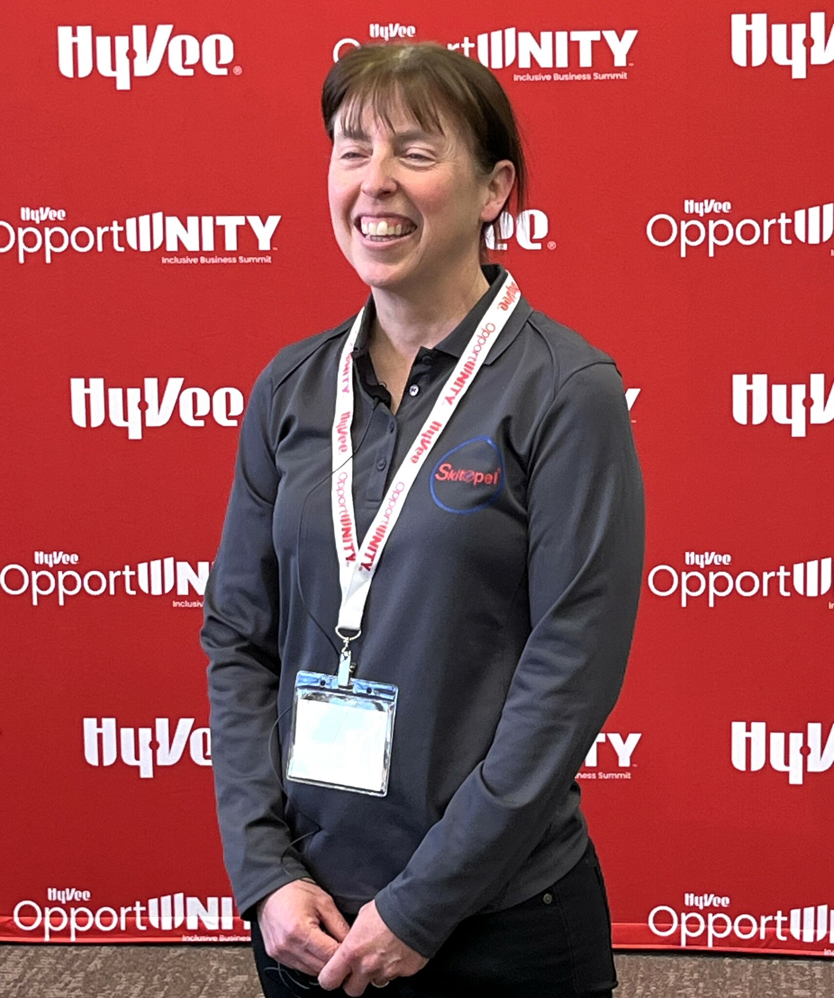 Angel Buck and Skitopel repellent win at Hy-Vee business summit