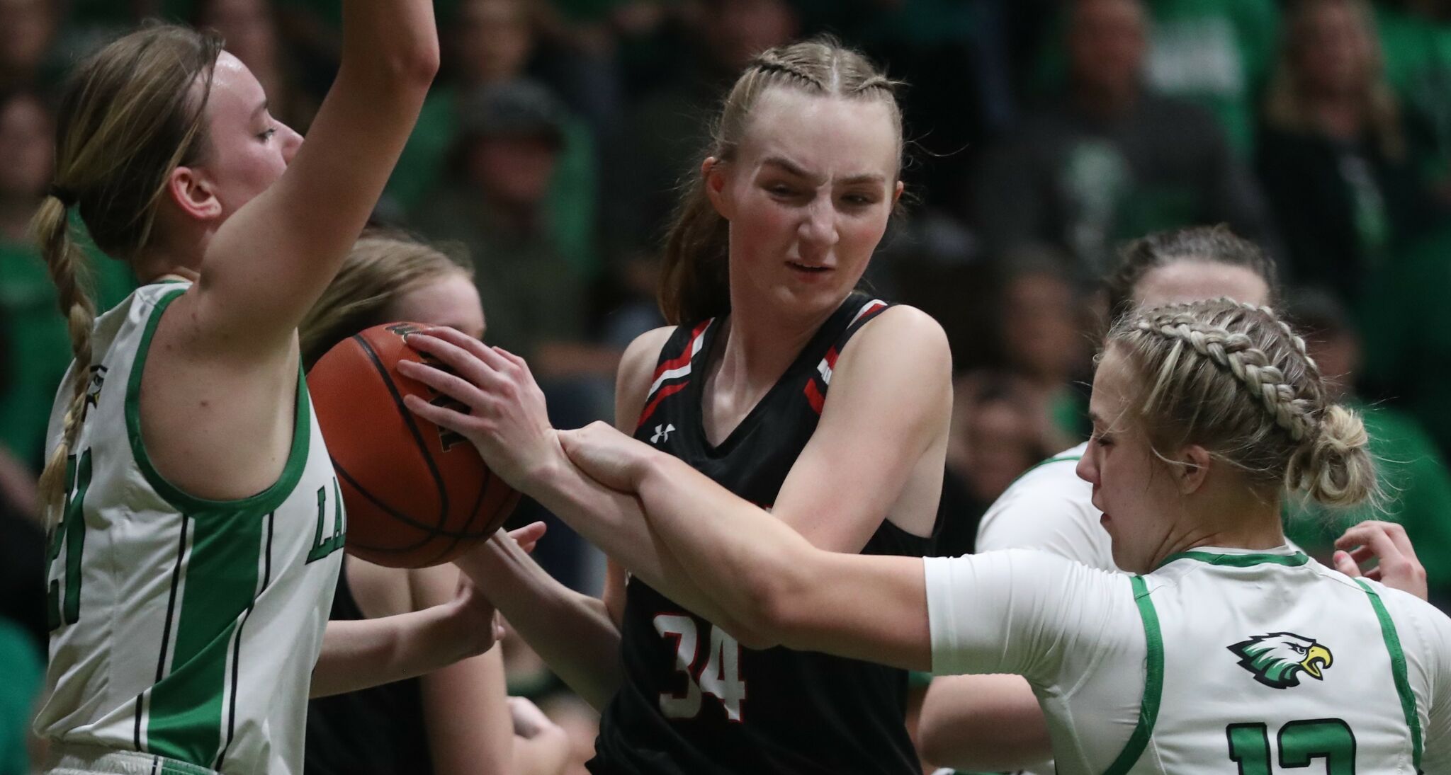 Calhoun girls rally past Carrollton to win WIVC title