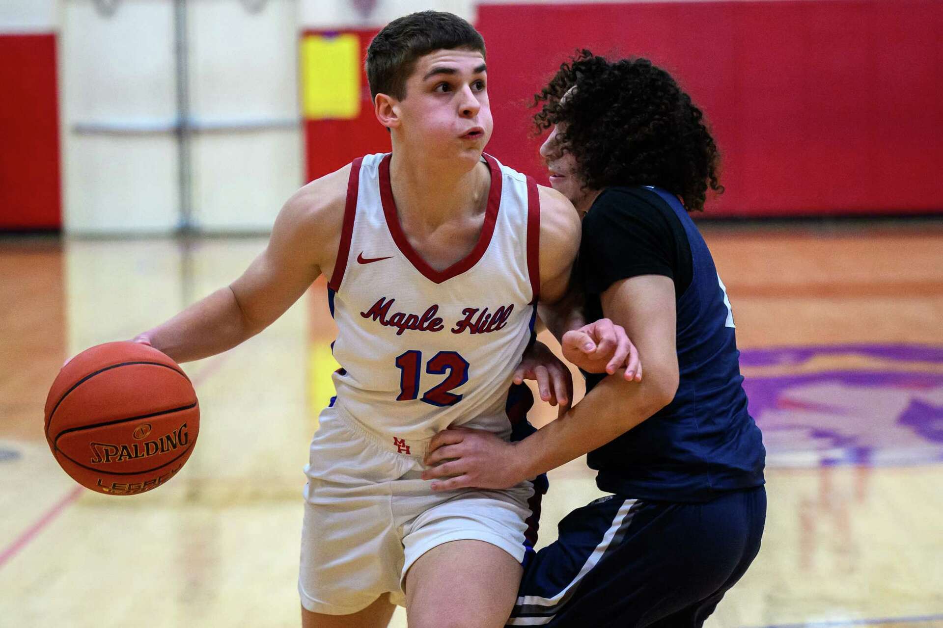 Brady Cole surpasses 1,000-point plateau in huge win for Maple Hill