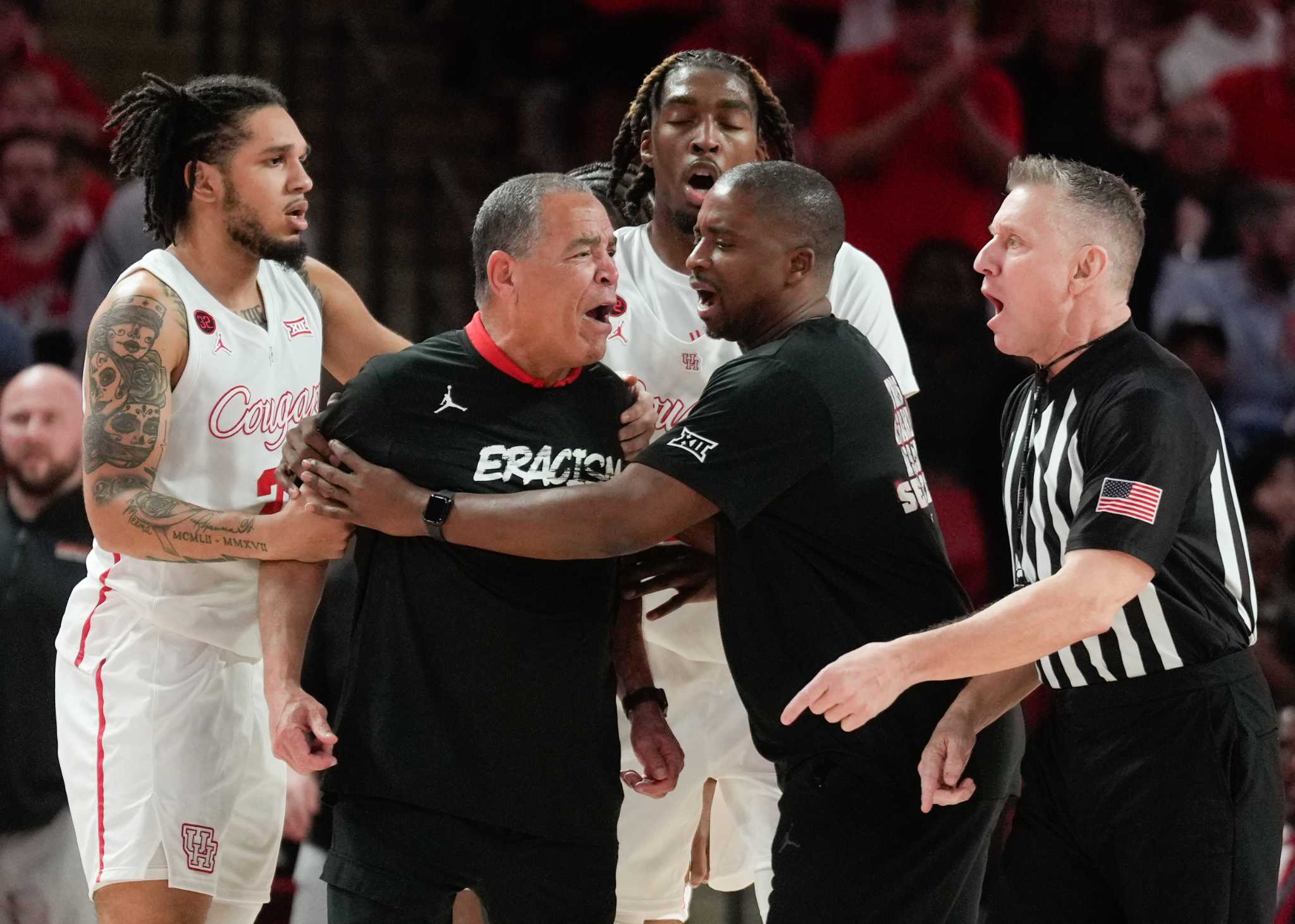 UH basketball: Cougars roll as Kelvin Sampson ejected vs. OSU