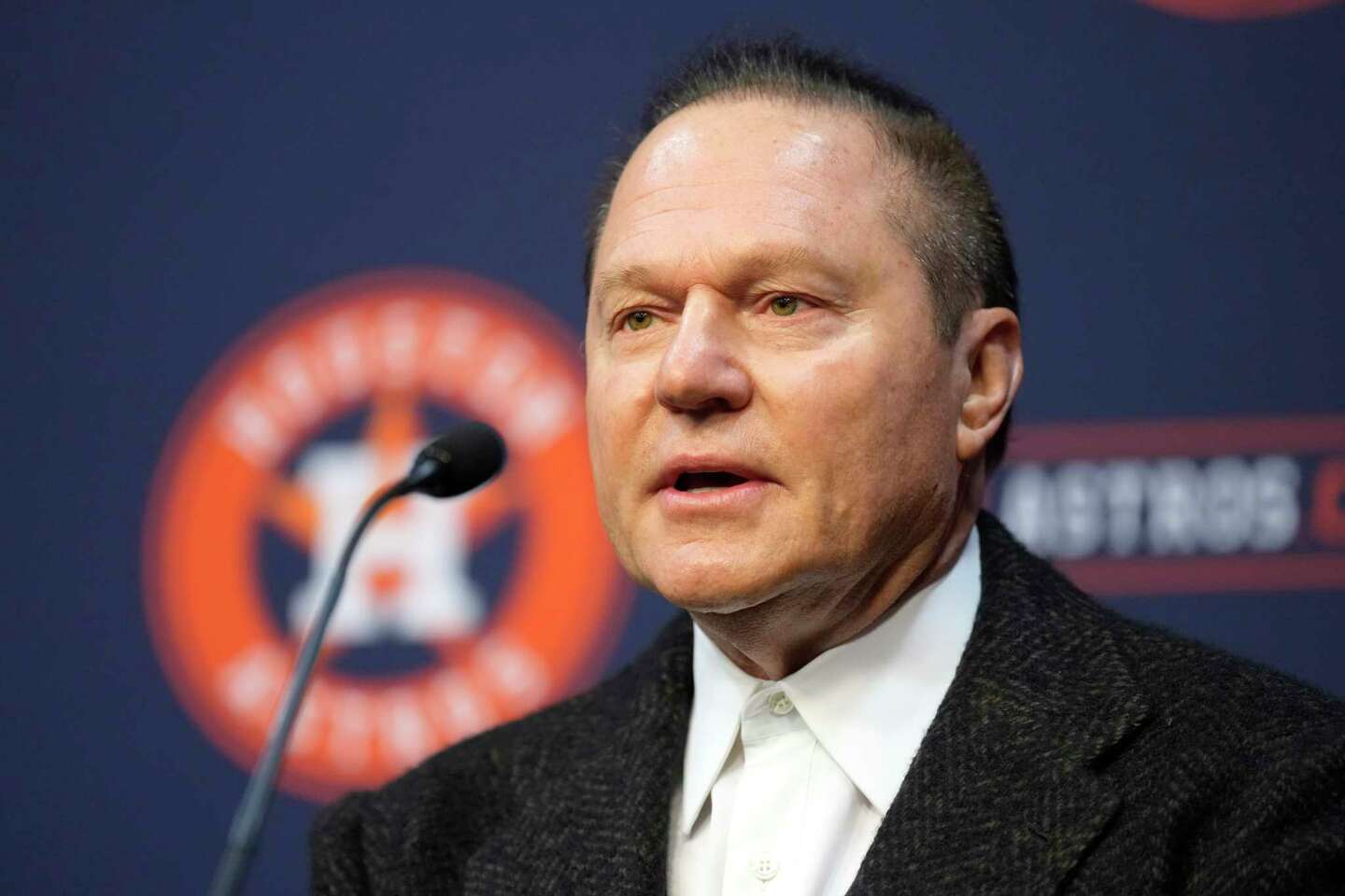 What is Houston Astros' history dealing with agent Scott Boras?
