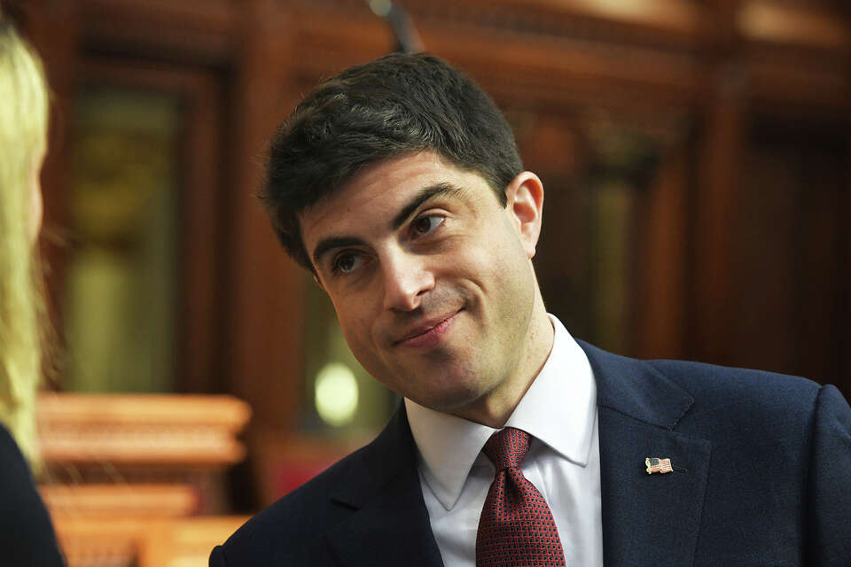 Rep. Matt Blumenthal asked to leave Stamford early voting line