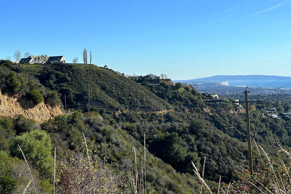 This hidden staircase on the Calif. coast leads to a dark urban legend