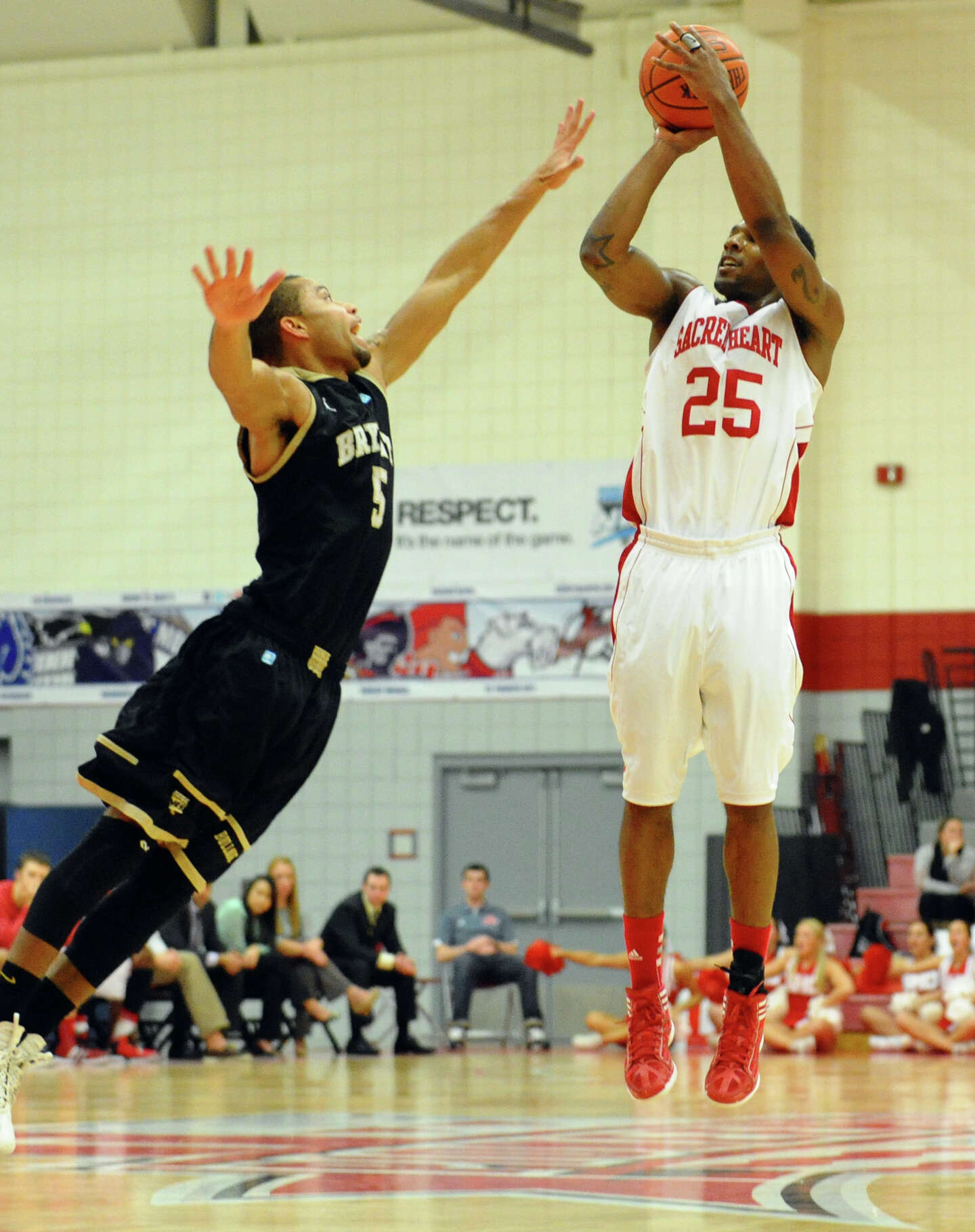 Sacred Heart University's Pitt Center to get renovation for sports.