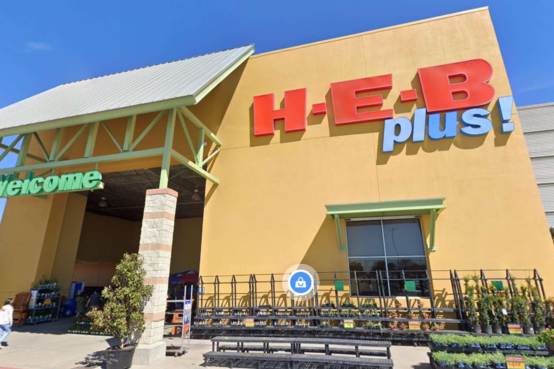 H-E-B plus! in Kyle begins work on new wellness clinic