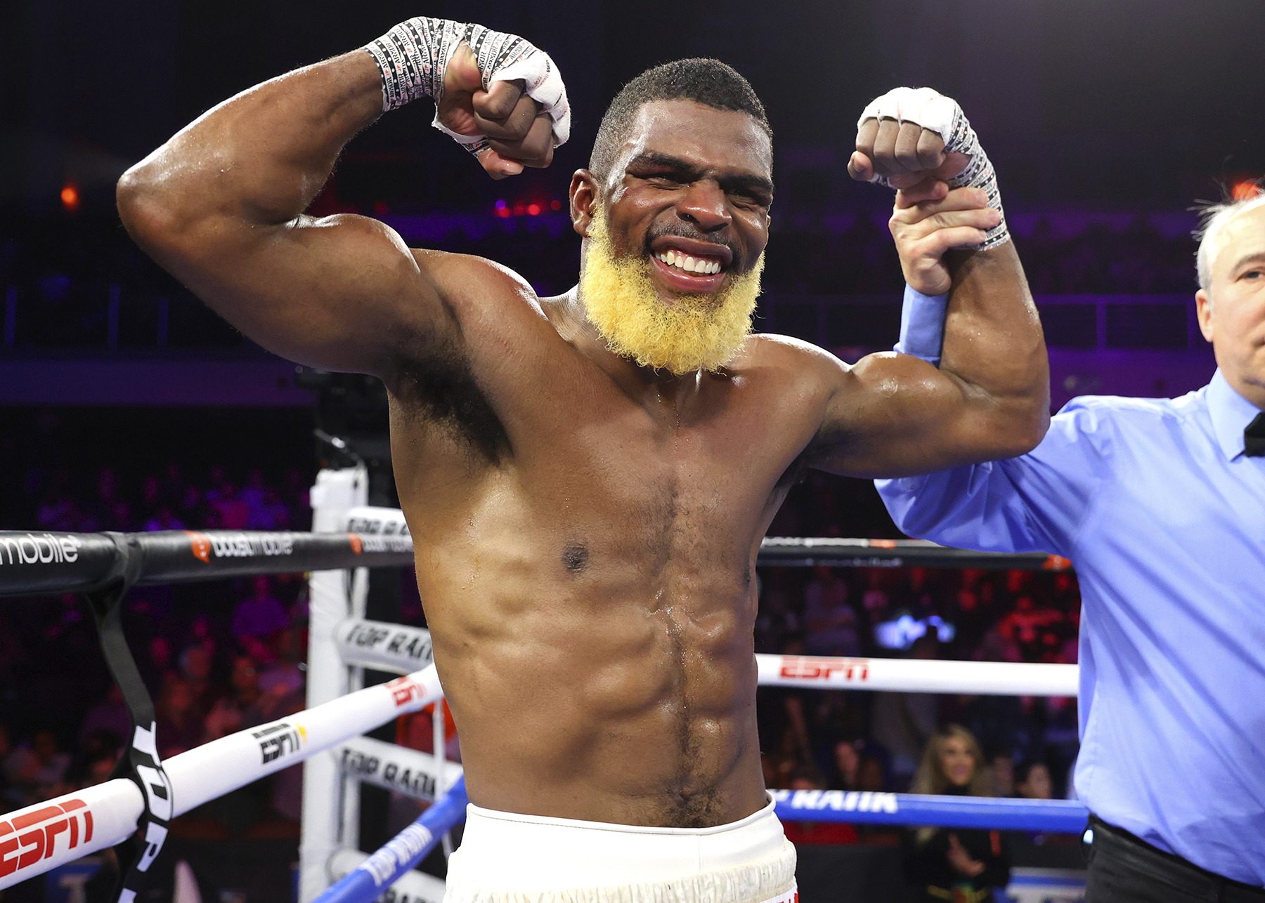 Albany boxer Abraham Nova prepares for world title fight