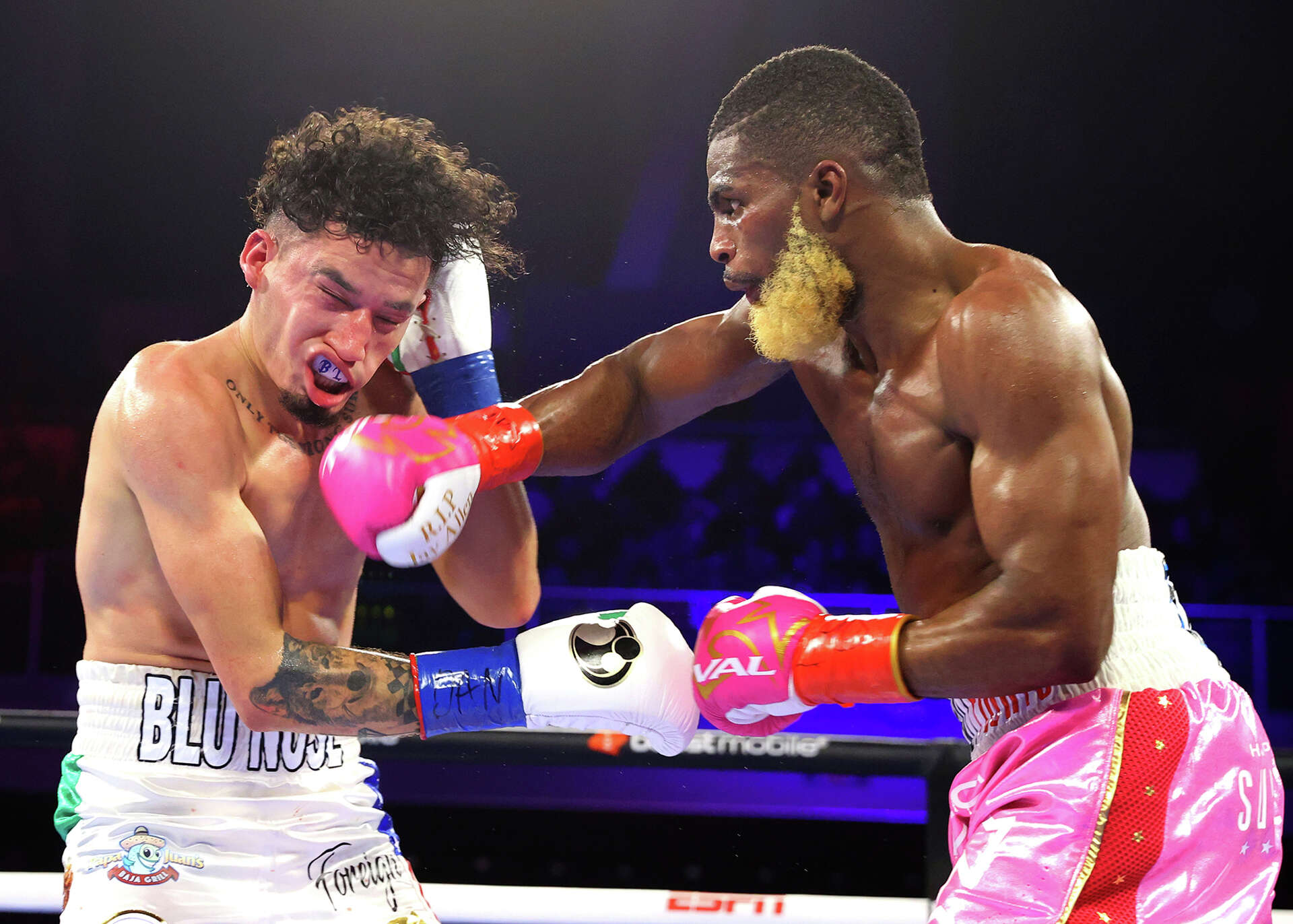 Albany boxer Abraham Nova prepares for world title fight