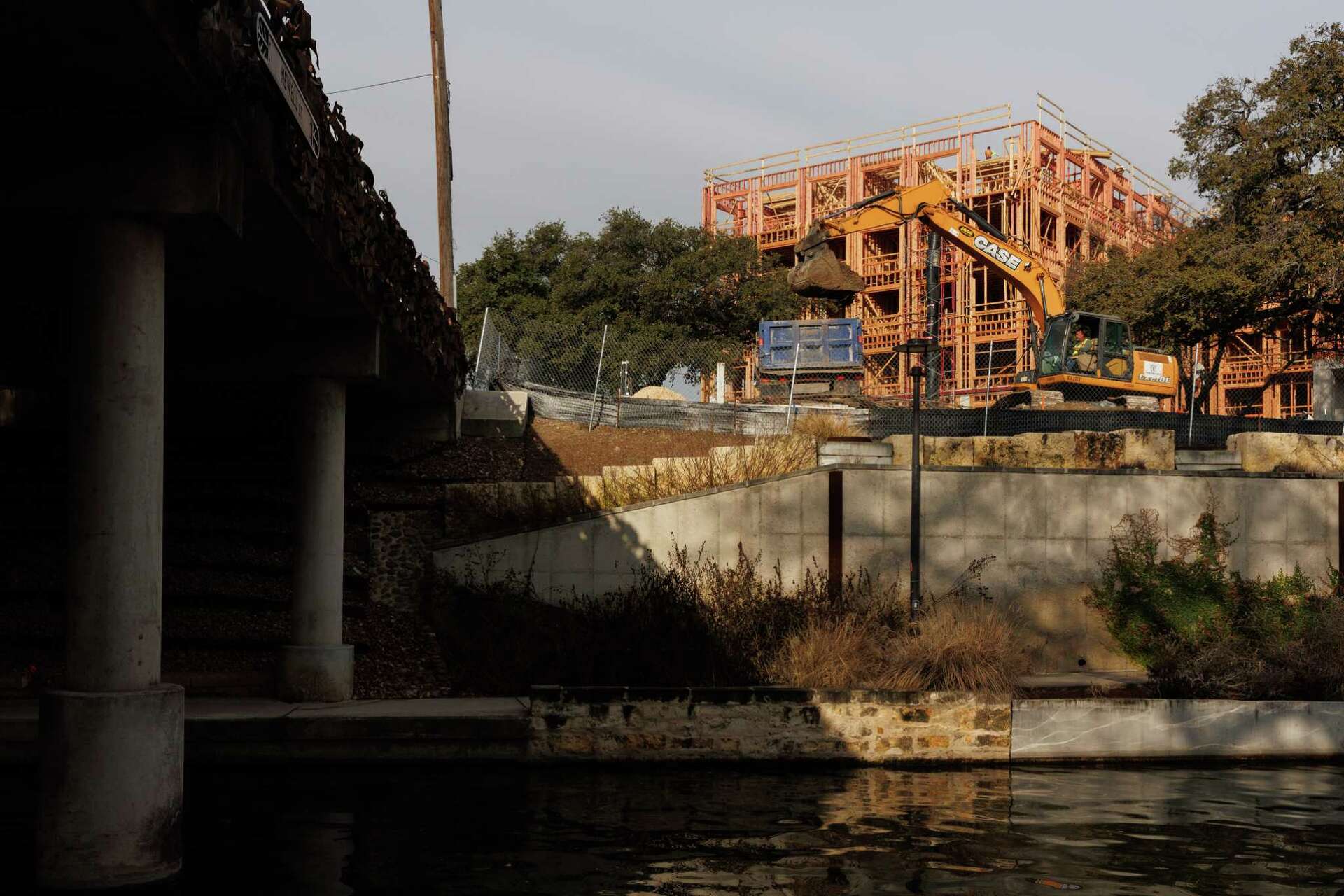 Pearl developer to seek outside investors for the first time