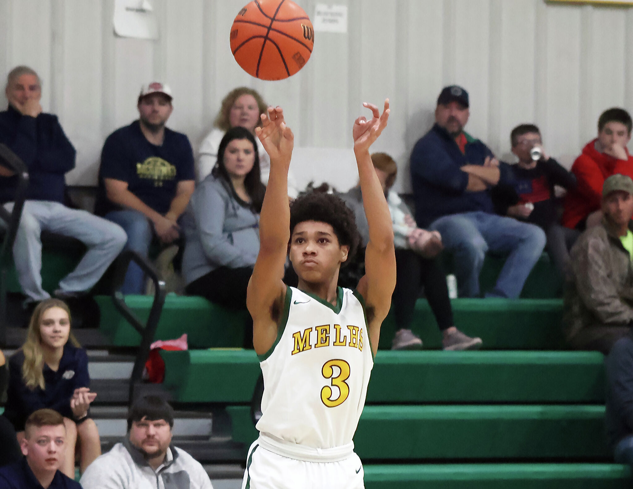 Griffins, Knights earn league honors for basketball