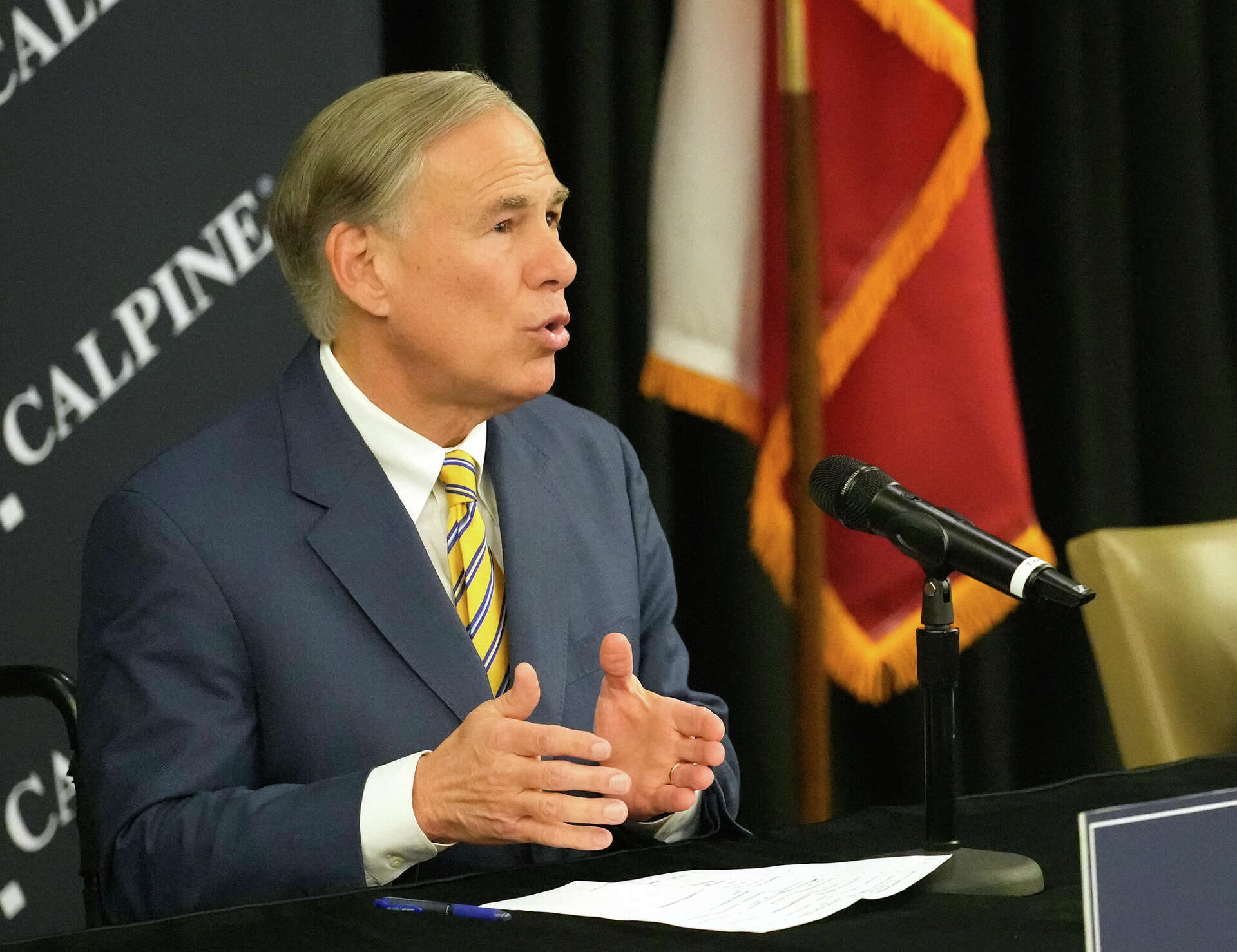 Abbott assures oil industry power is coming to shore up Texas grid