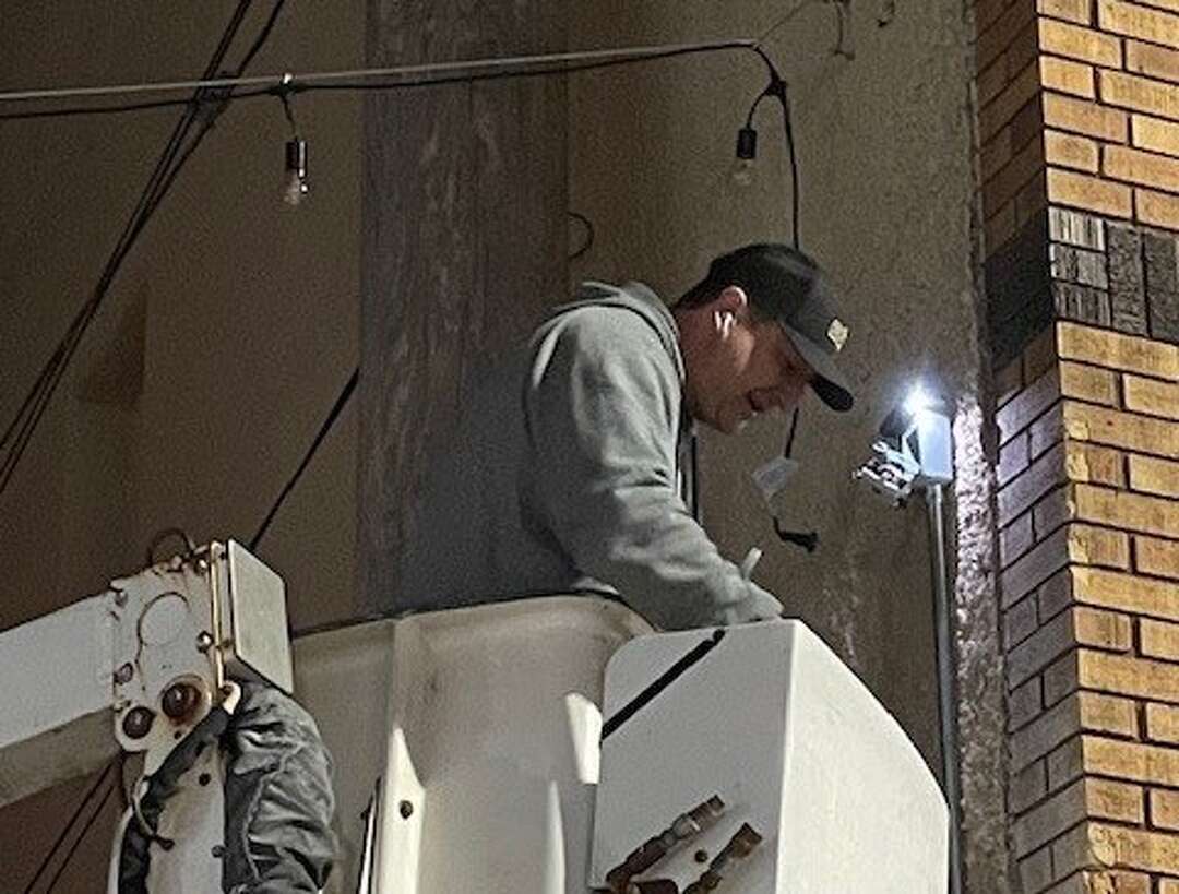 Lighting Jacksonville alleys another step toward improving downtown