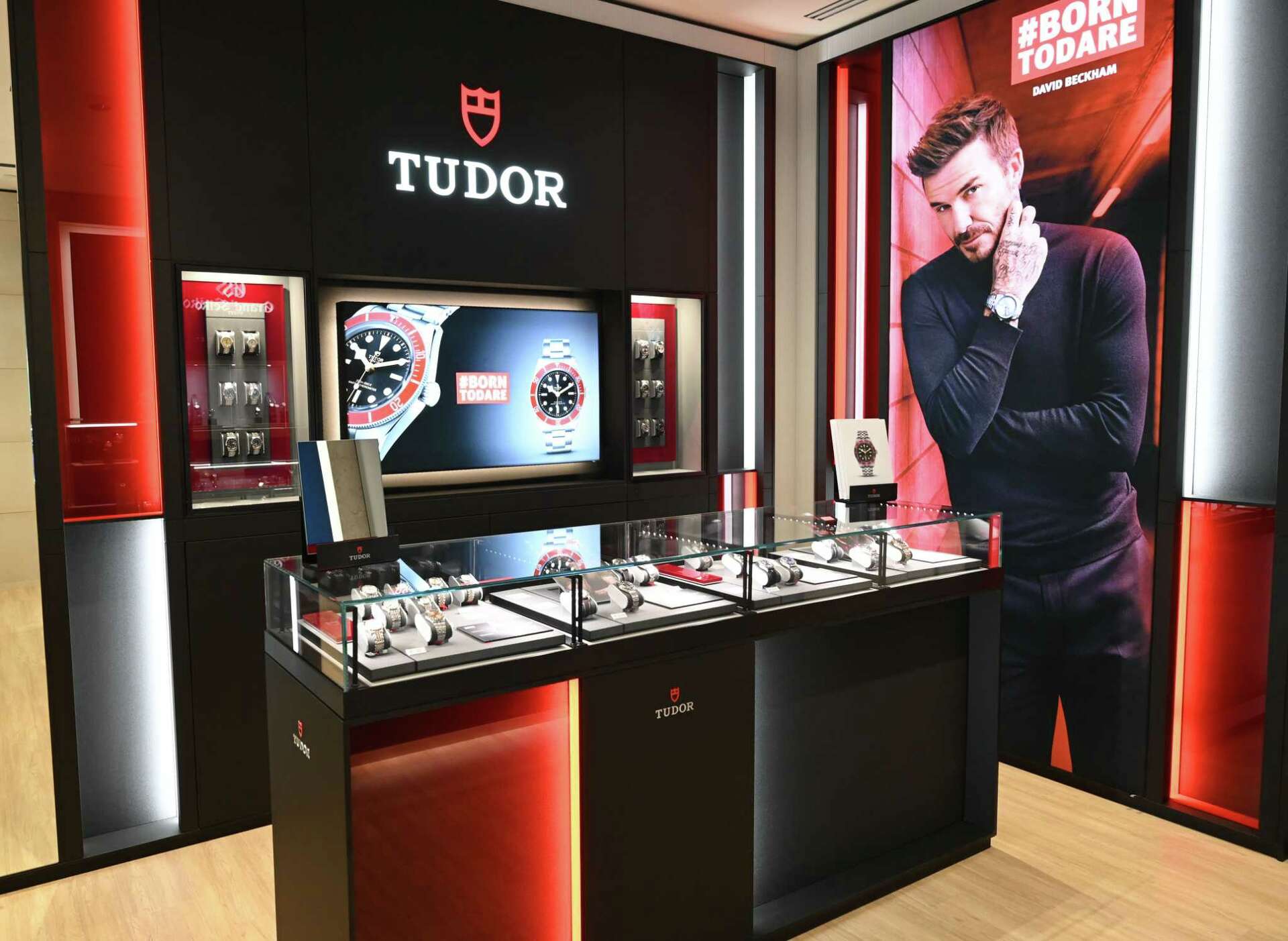 Frank Adams Jewelers celebrates Colonie store opening