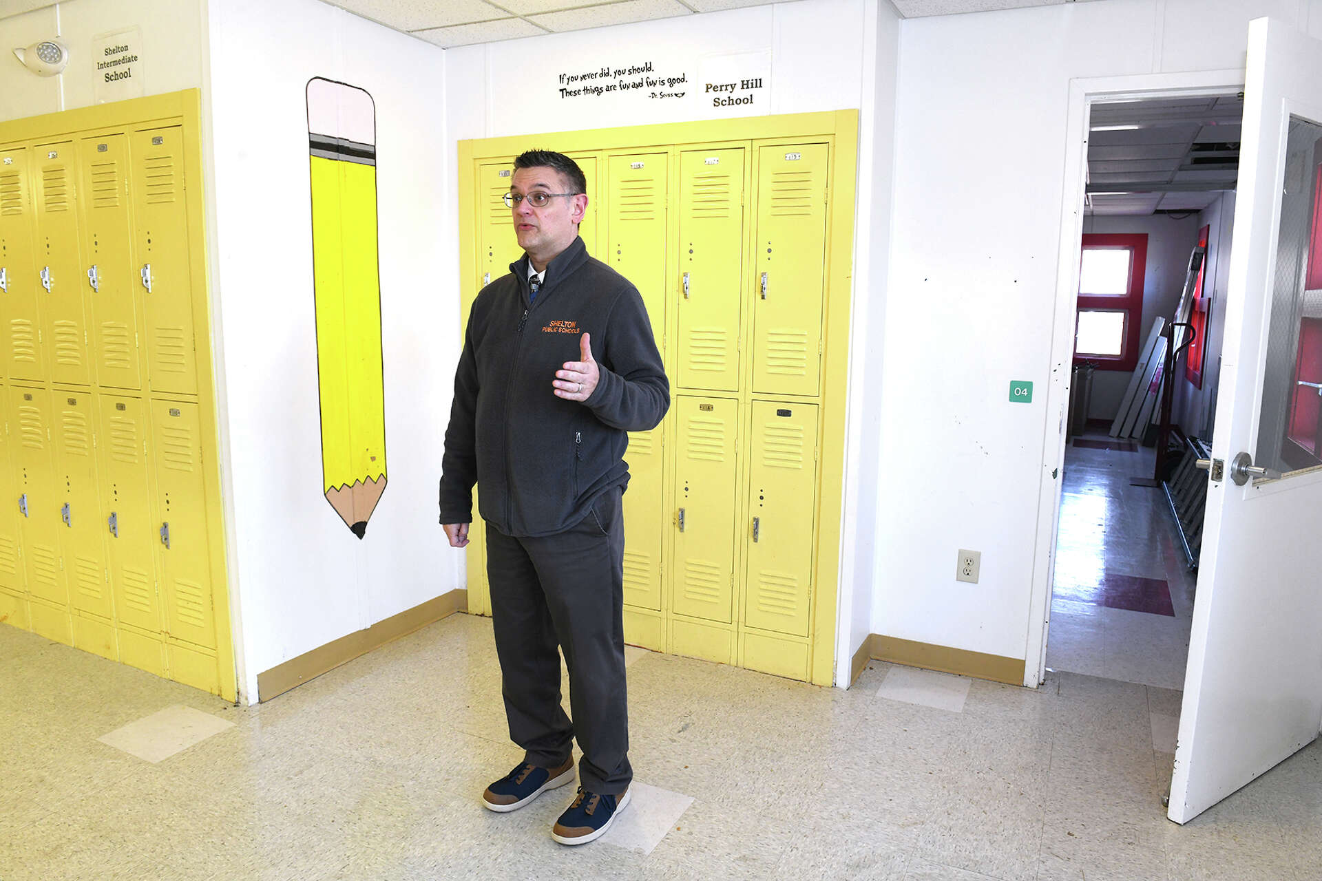 Shelton schools superintendent wants alternative learning center