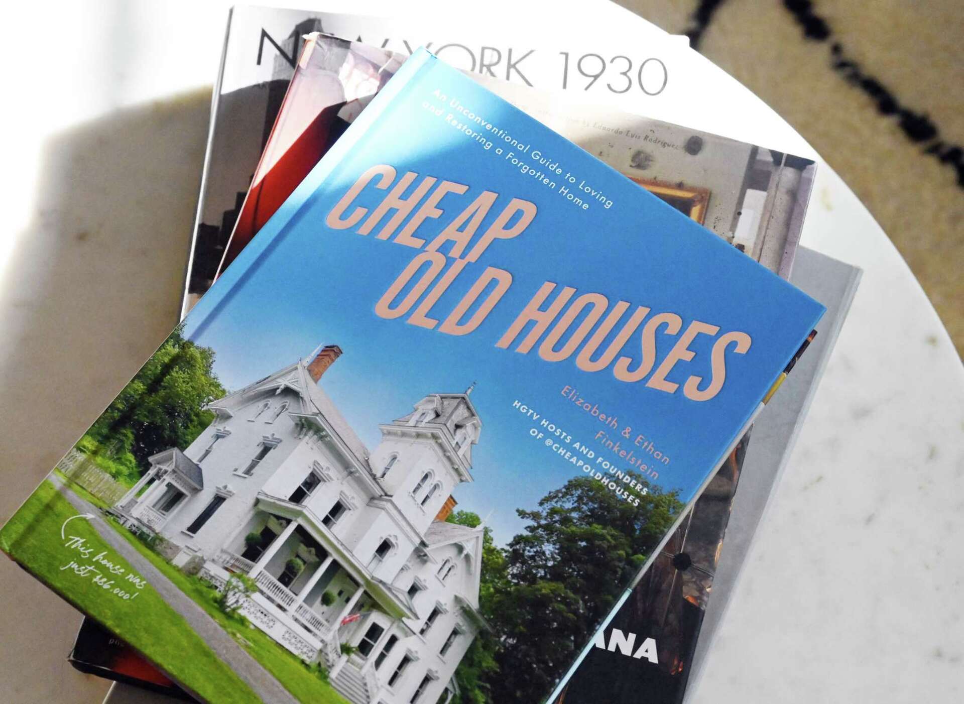 Elizabeth, Ethan Finkelstein of 'Cheap Old Houses' prep for HGTV show