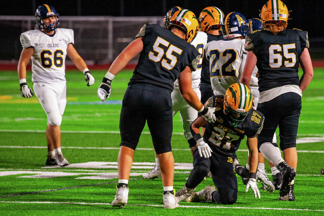 Dow's Nickel signs with Spartans