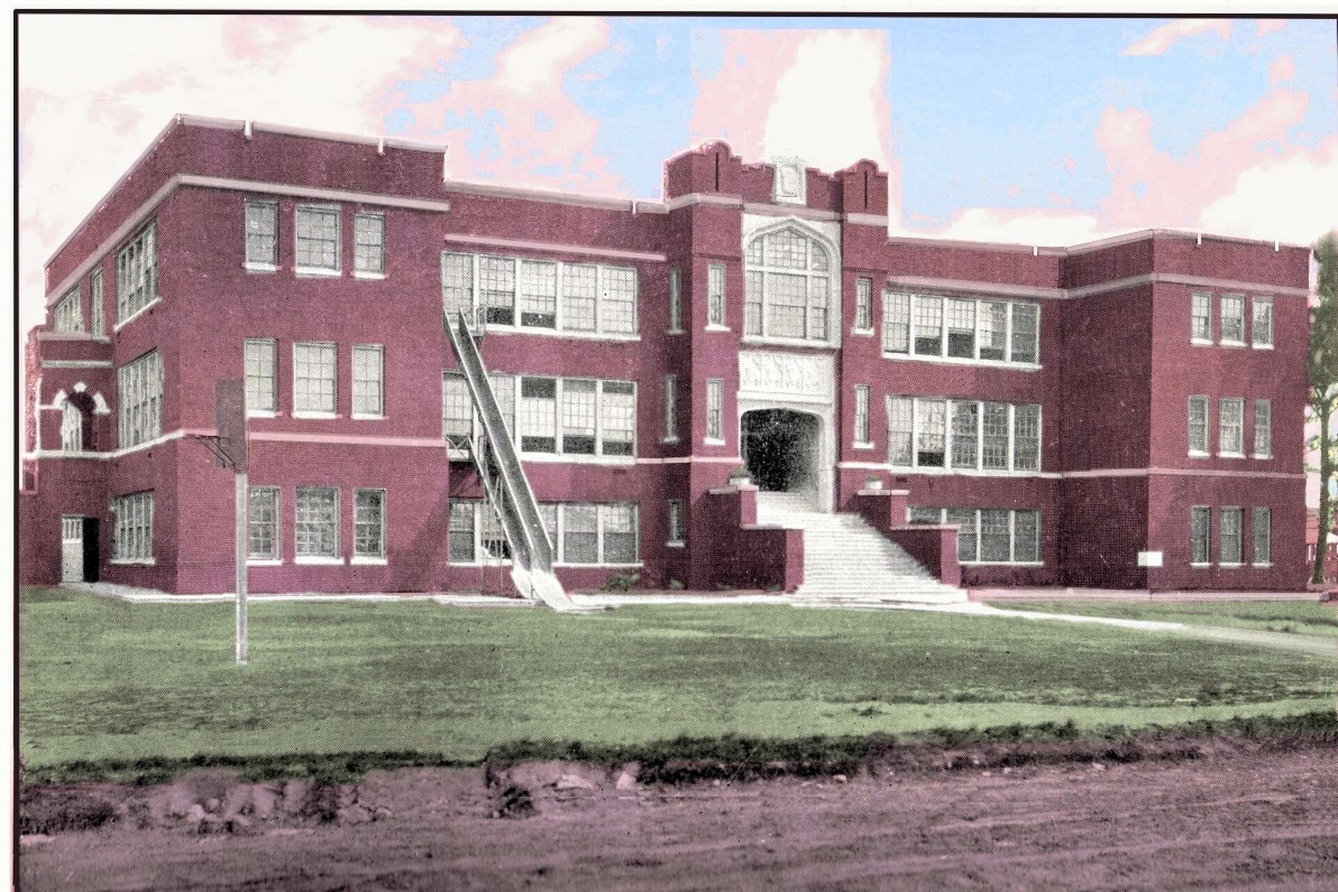 Charlton Pollard Class of 1970 to host balloon release for classmates