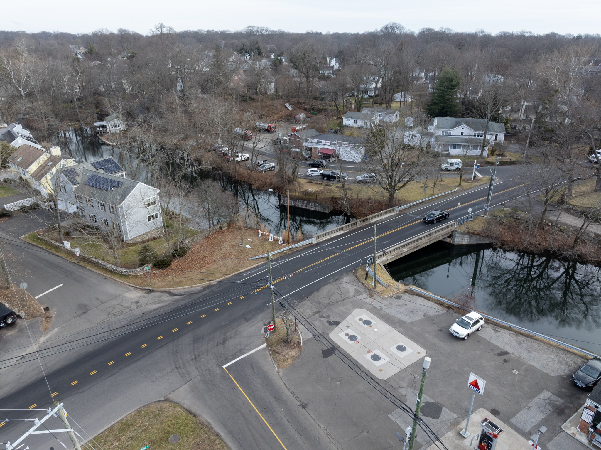 CDOT to add warning signs Tokeneke Road after two crashes into river