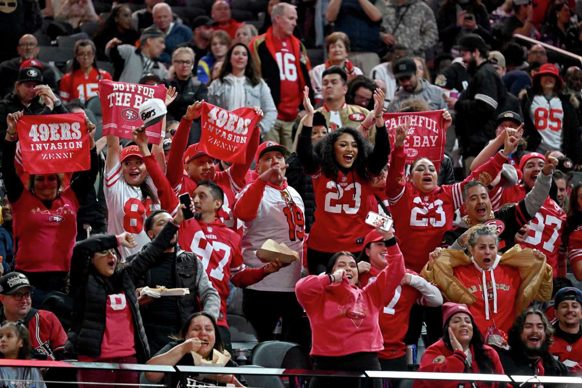Root for 49ers or Taylor Swift in Super Bowl? Fans of both picking one