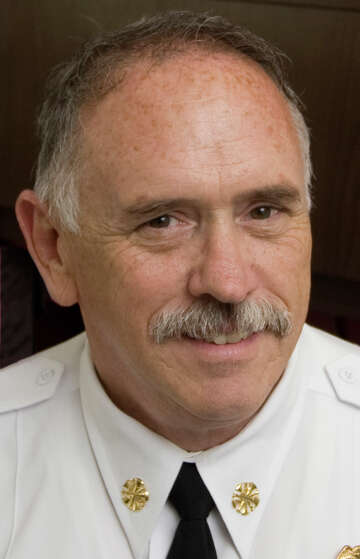 Meriden Fire chief to remain at post until April 1