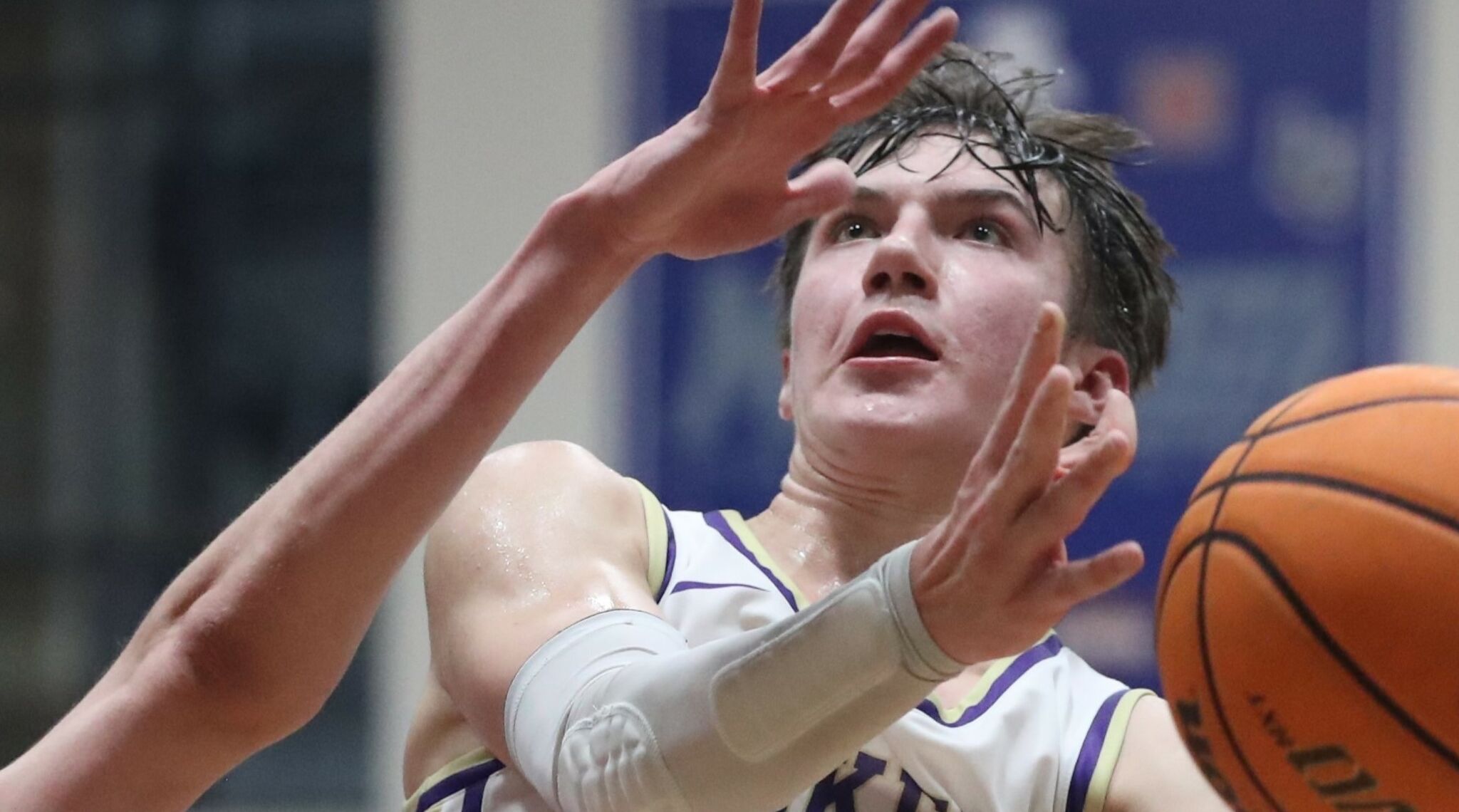 IHSA boys' basketball regional pairings, schedules set