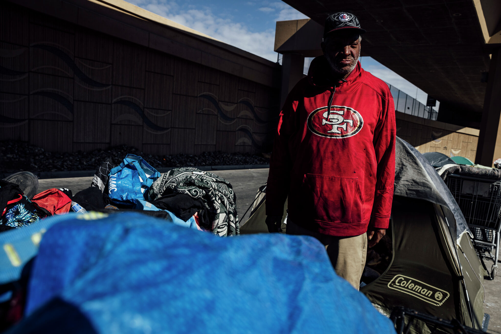 For homeless in Vegas, Super Bowl is world away but they want to watch