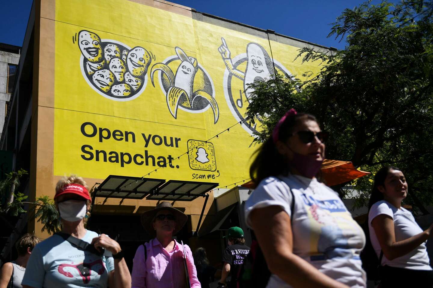 Calif.’s Snapchat wants you to think it’s not a social media app