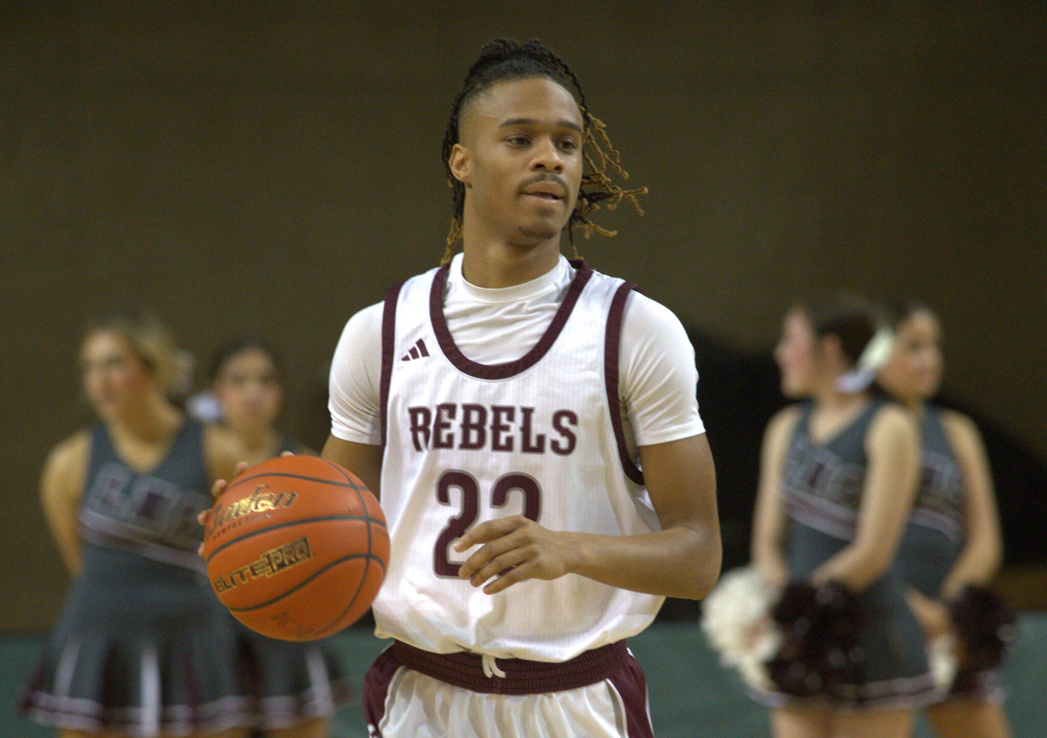 Legacy boys basketball heads into 2-6A finale with playoff spot secure