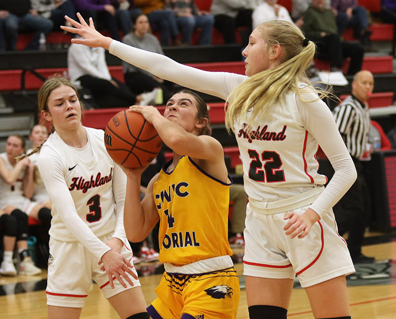 FRIDAY GIRLS BASKETBALL: CM falls at Highland; Jersey wins 20th