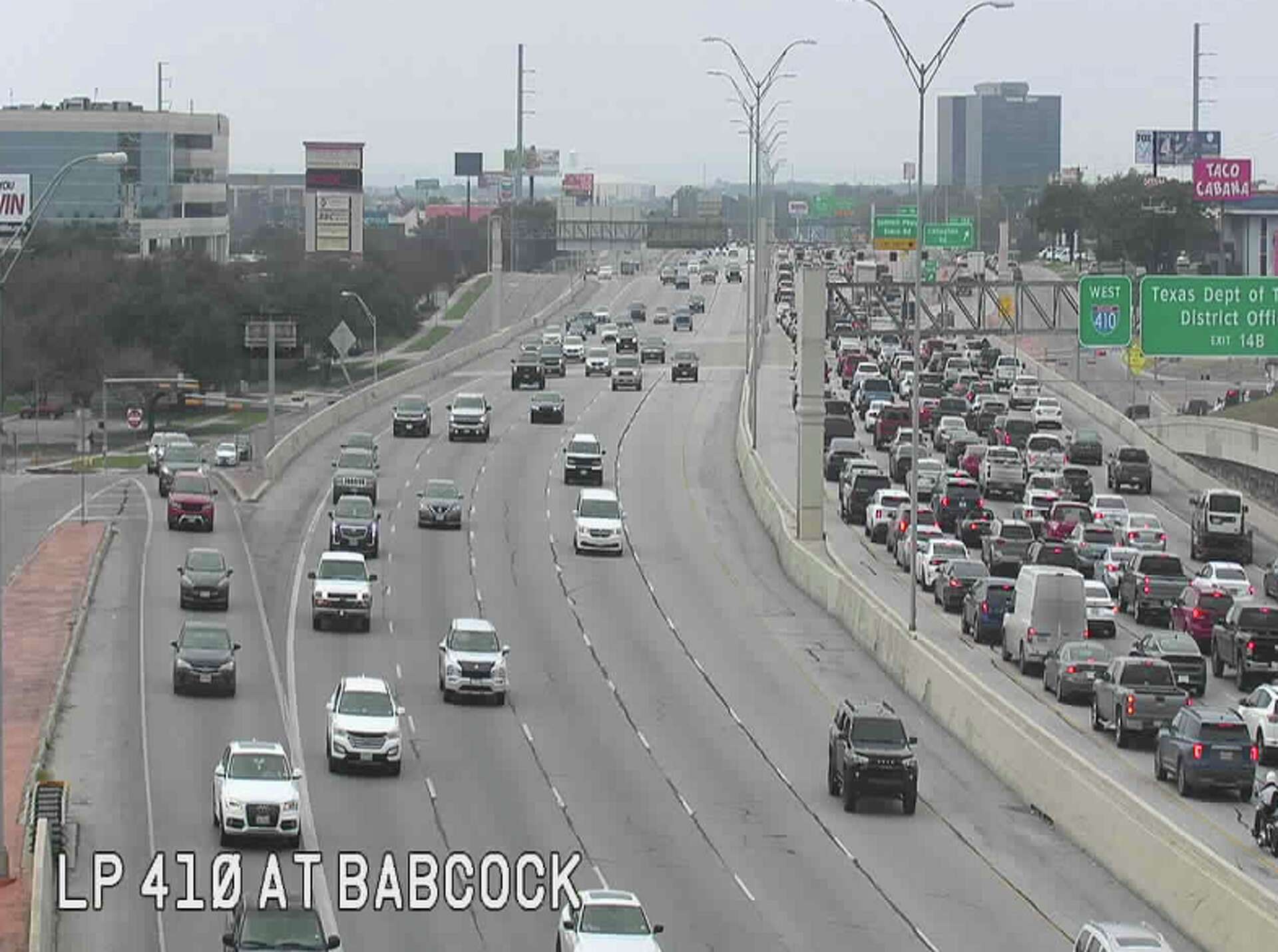 Traffic delays on major San Antonio highway after rollover crash