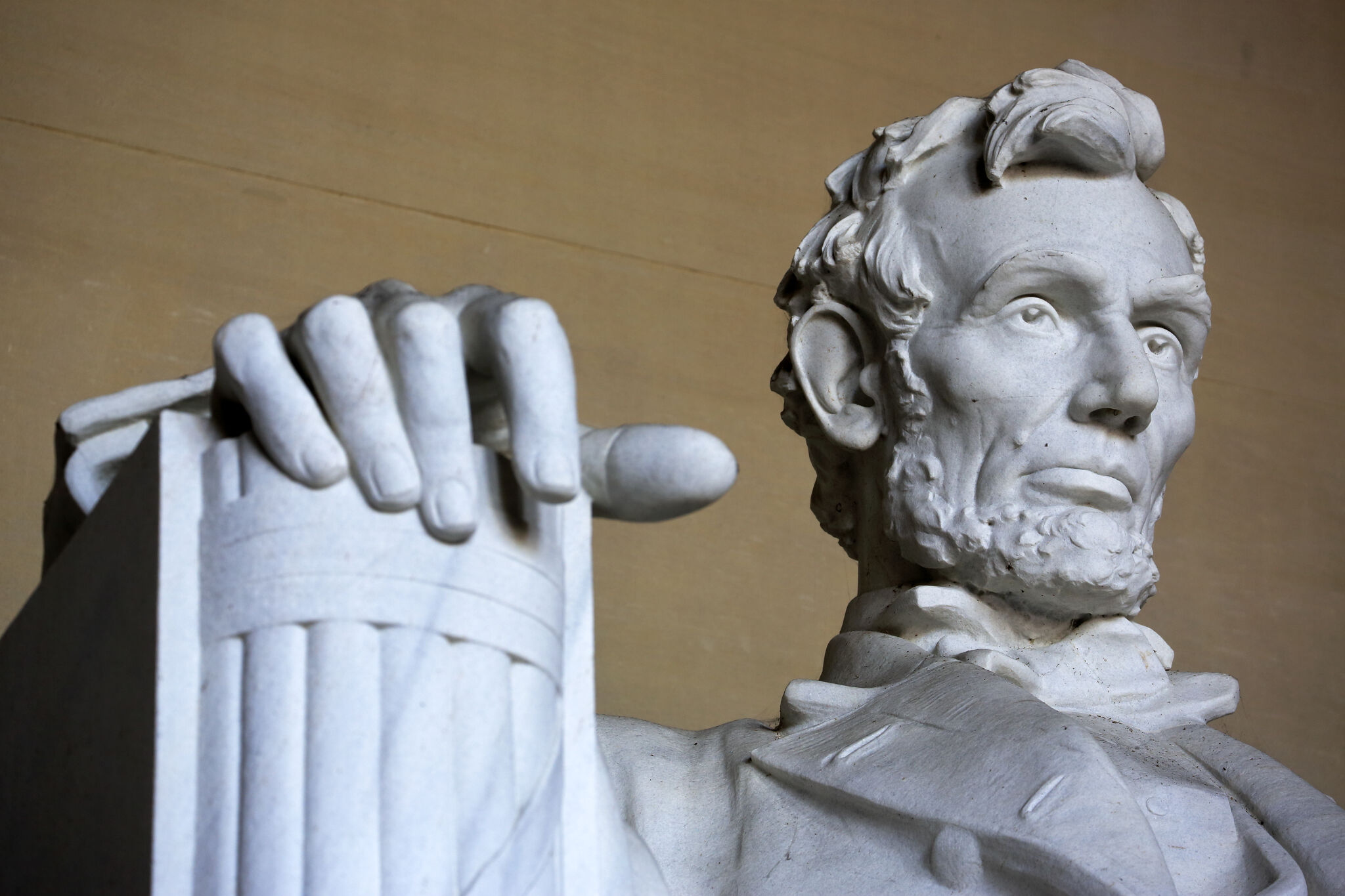 What's open and closed in Connecticut on Lincoln's Birthday