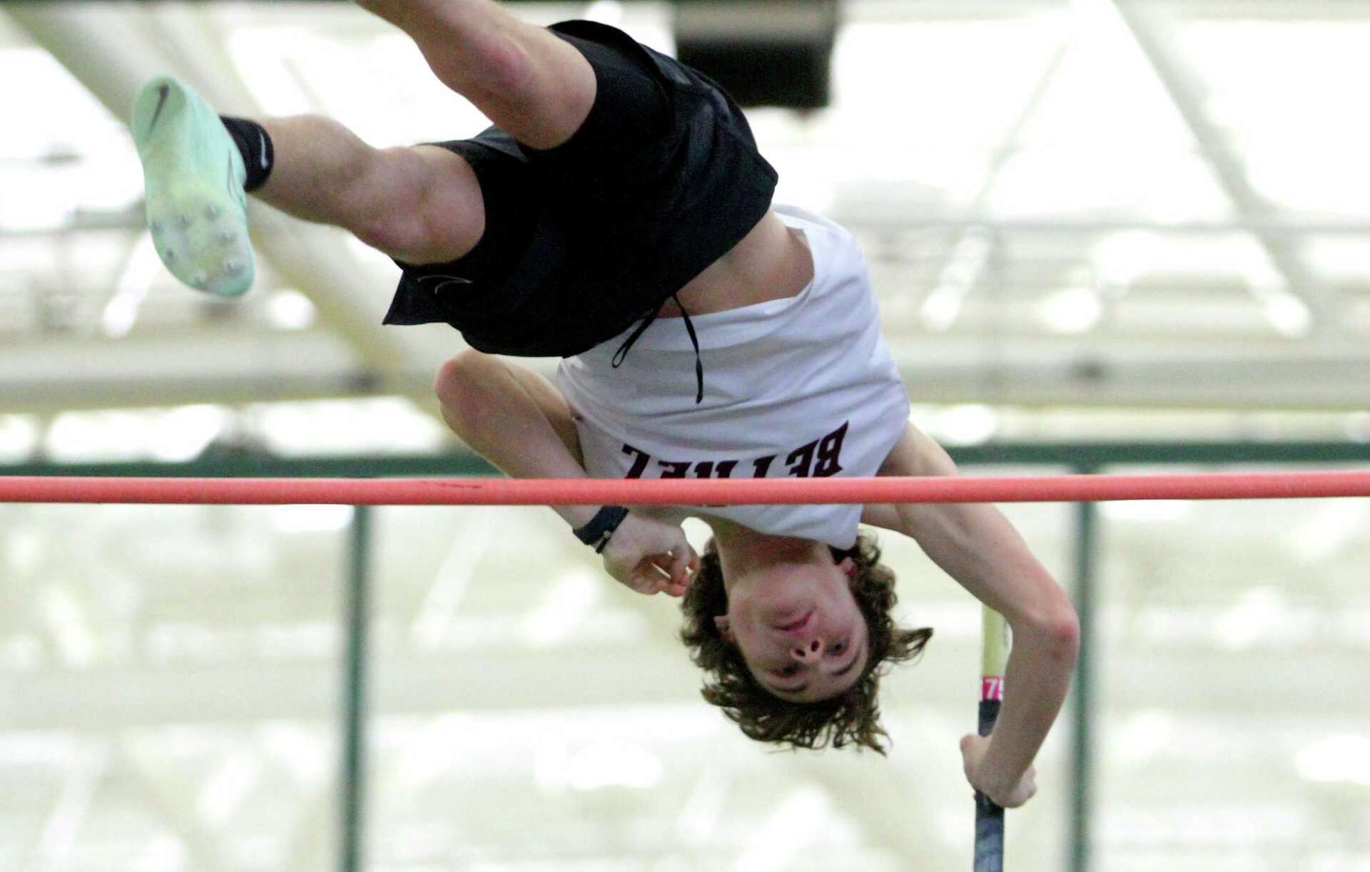 Xavier boys, Windsor girls defend Class L Indoor Track titles
