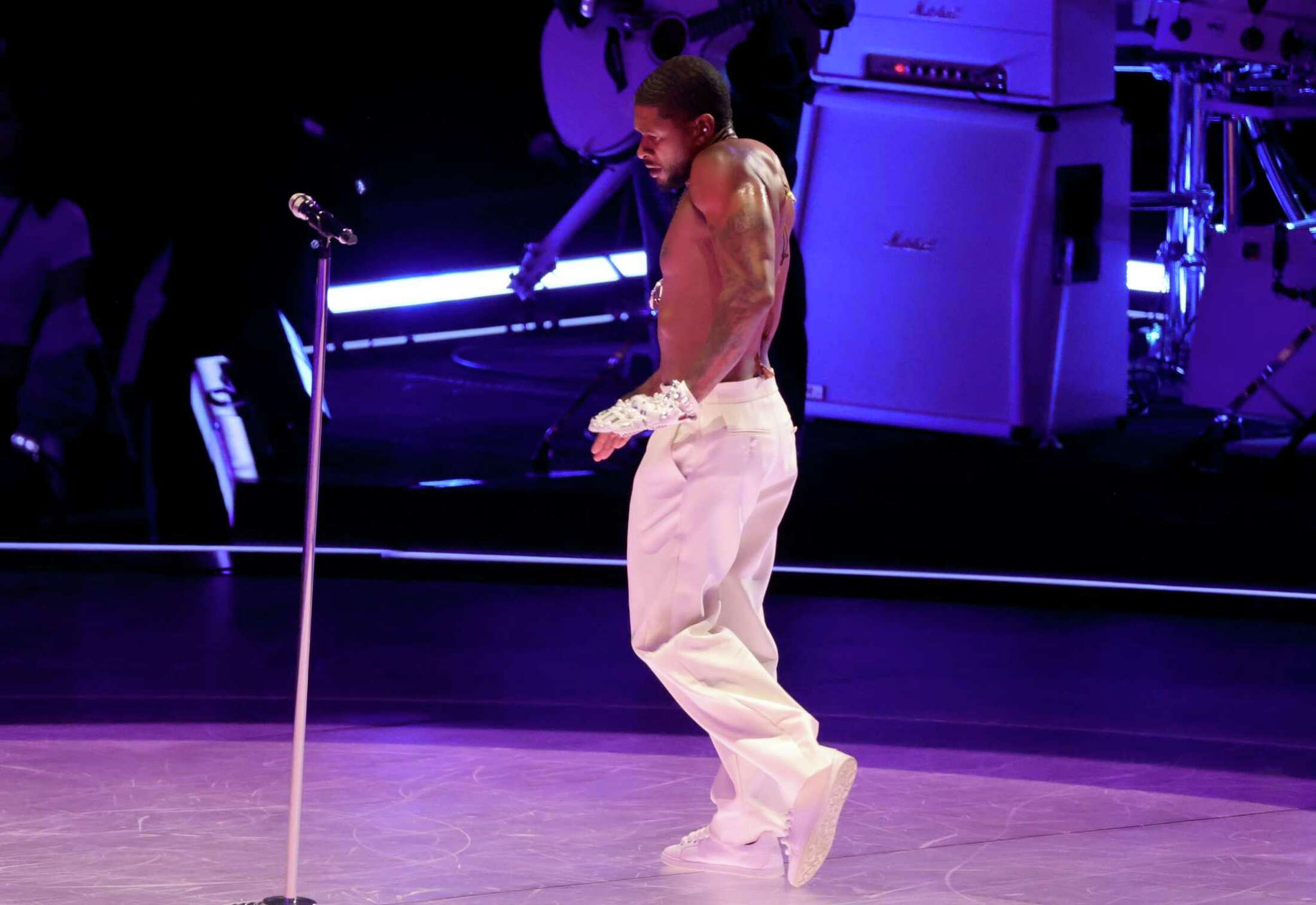 Surprises, Spectacle and Six-Pack Abs: Usher at the Super Bowl