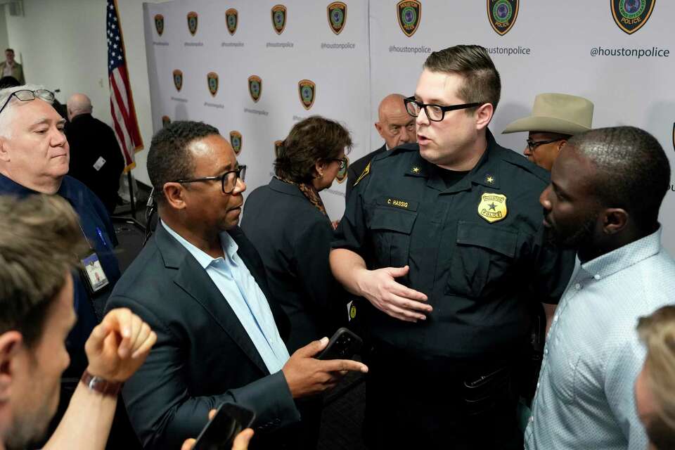 Lakewood Church shooting: Details emerge in Genesse Moreno's history