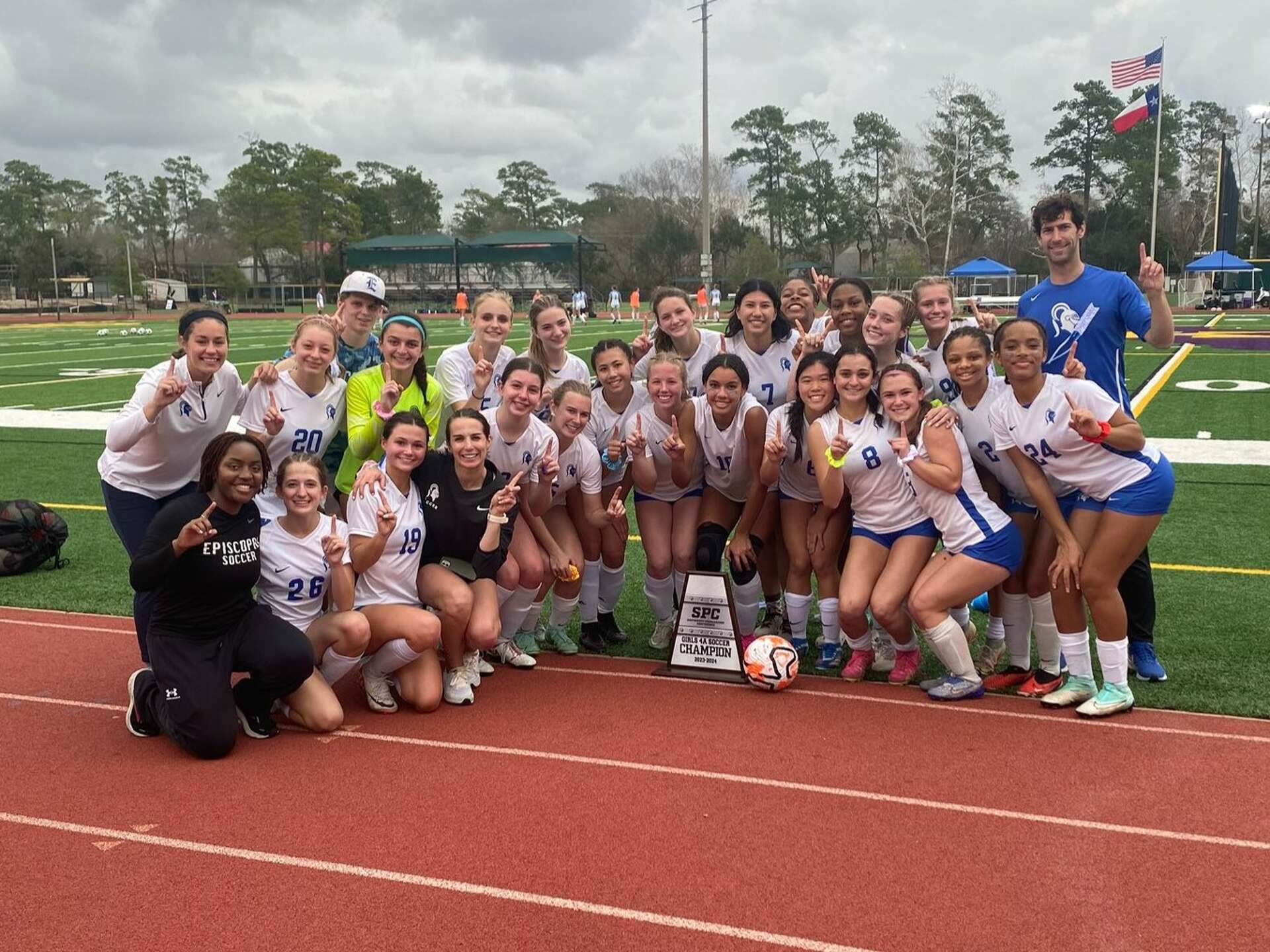 High schools: Episcopal, Awty, St. John's celebrate SPC titles